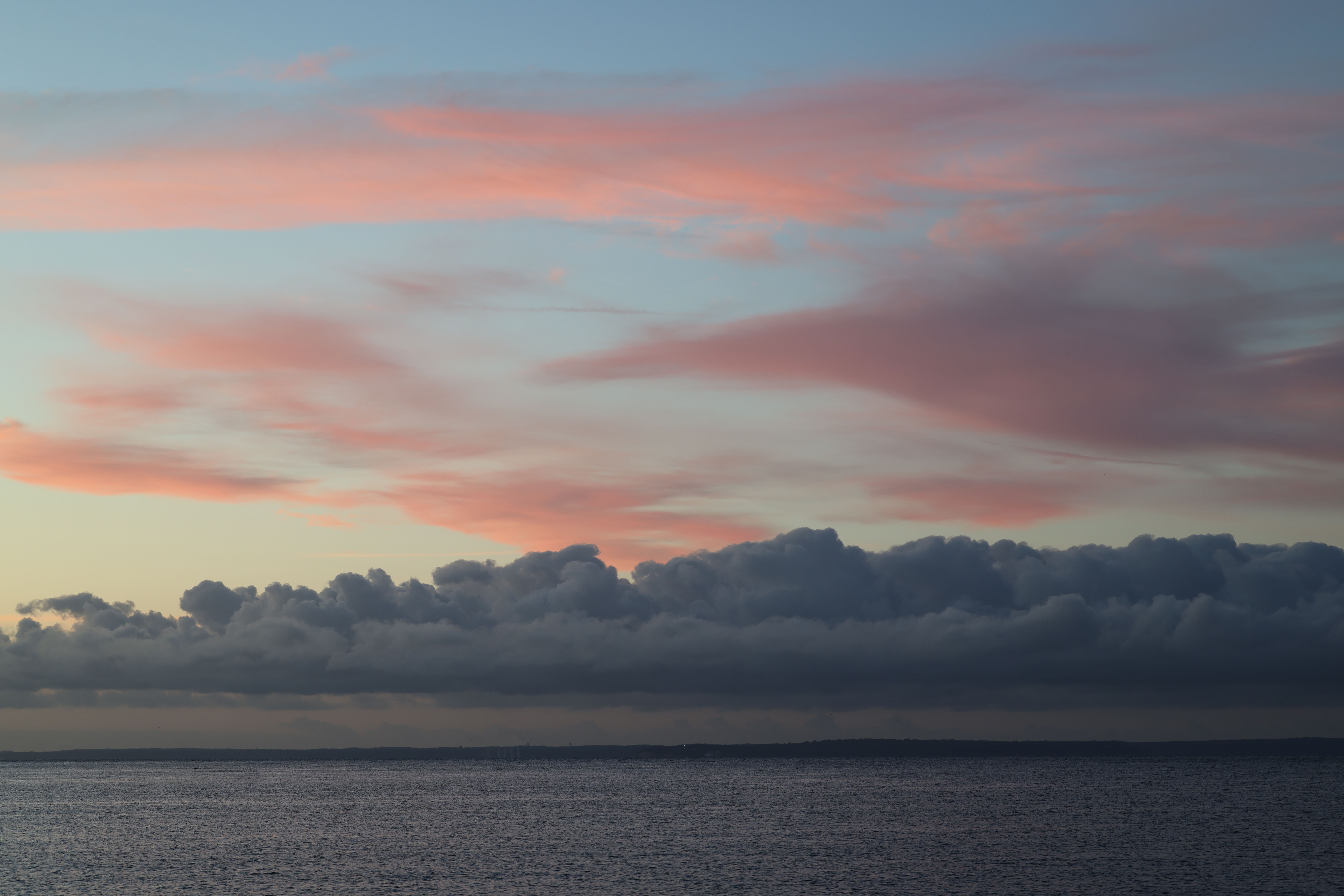 Line Of Clouds Photos, Download The BEST Free Line Of Clouds Stock ...