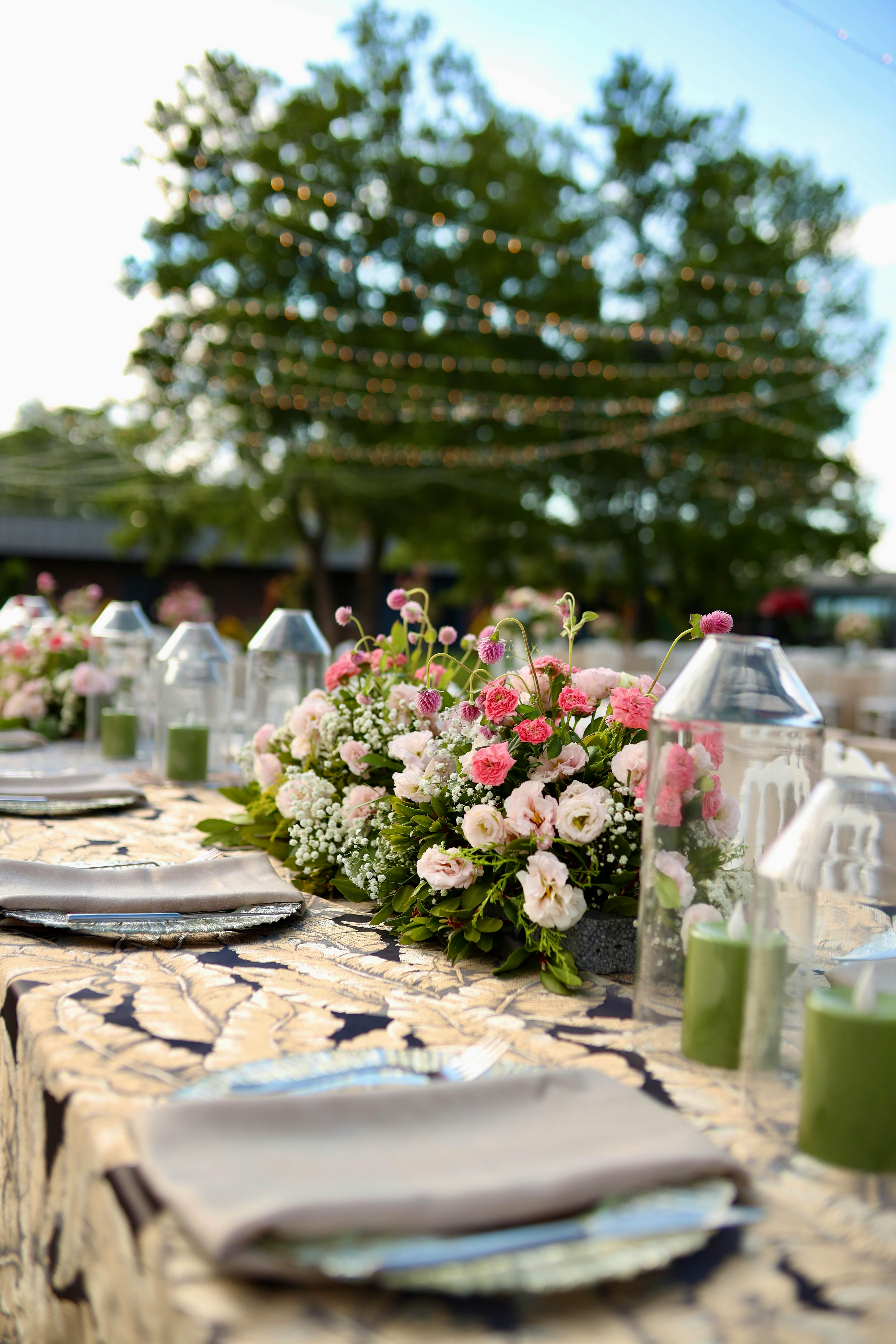 Elegant Outdoor Wedding Reception Table Setting · Free Stock Photo