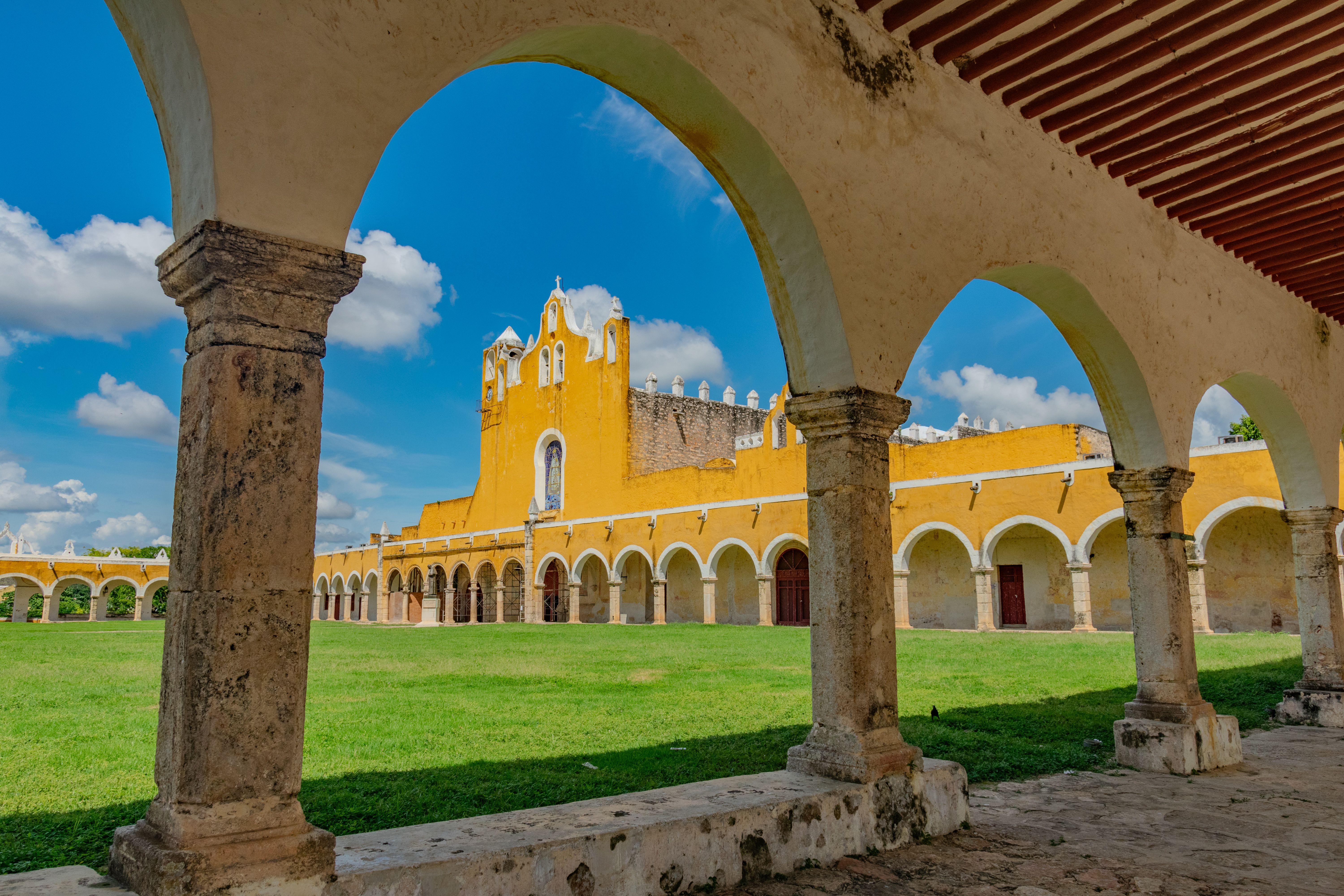 Monasterio Histórico De Izamal, Yucatán, México · Foto de stock gratuita