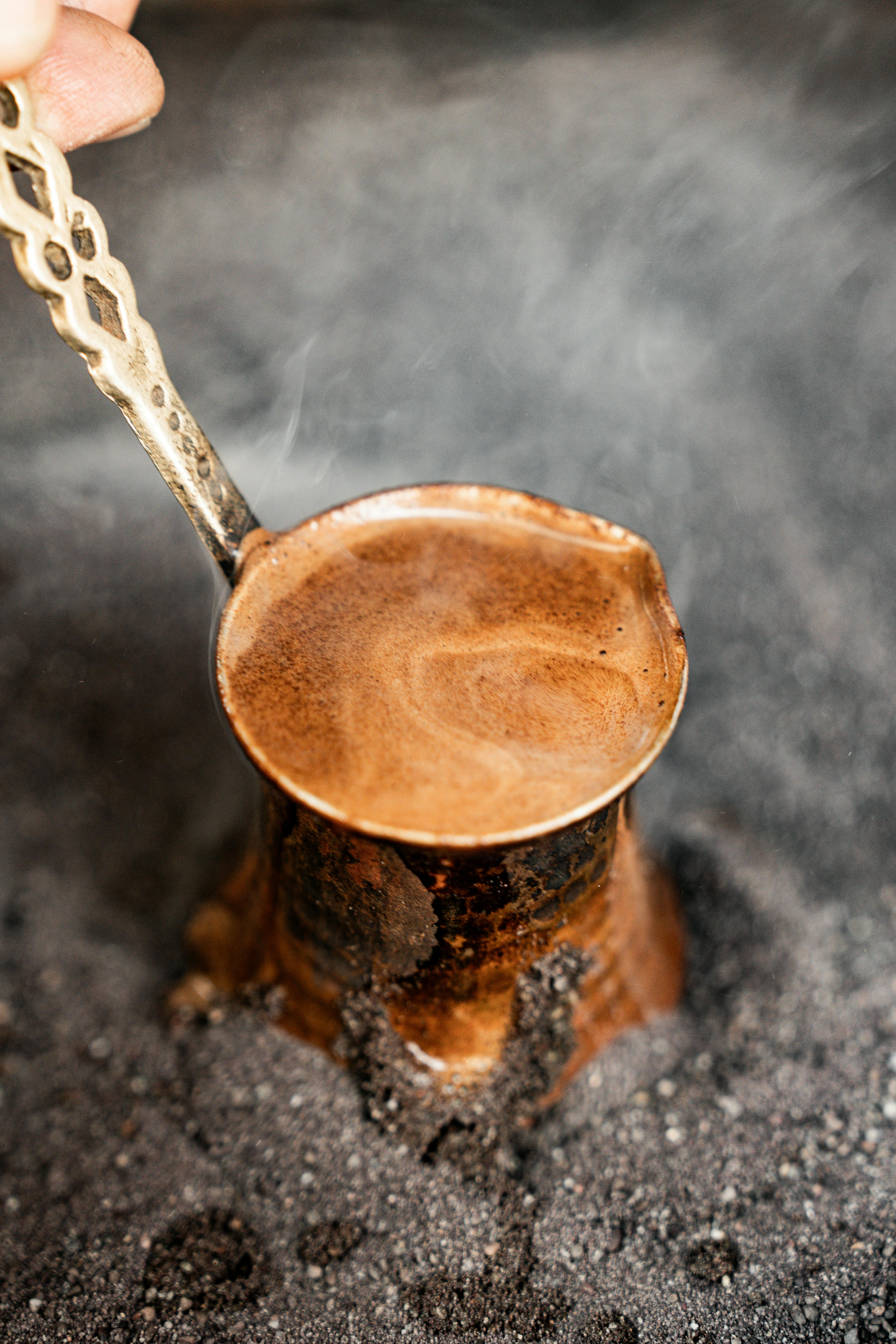 Café Turco Tradicional Preparado En Arena · Foto de stock gratuita