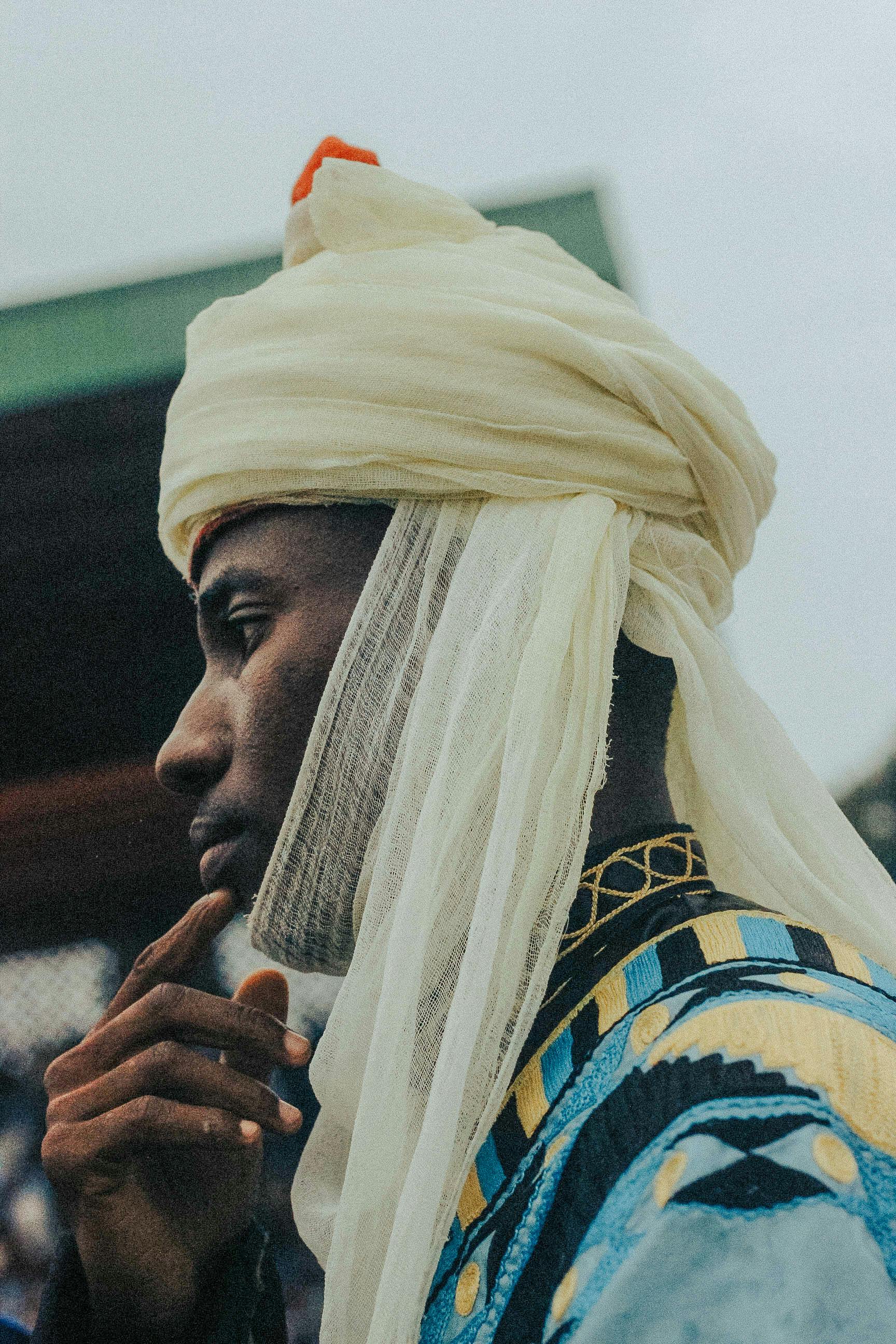 Traditional African Attire in Profile View · Free Stock Photo