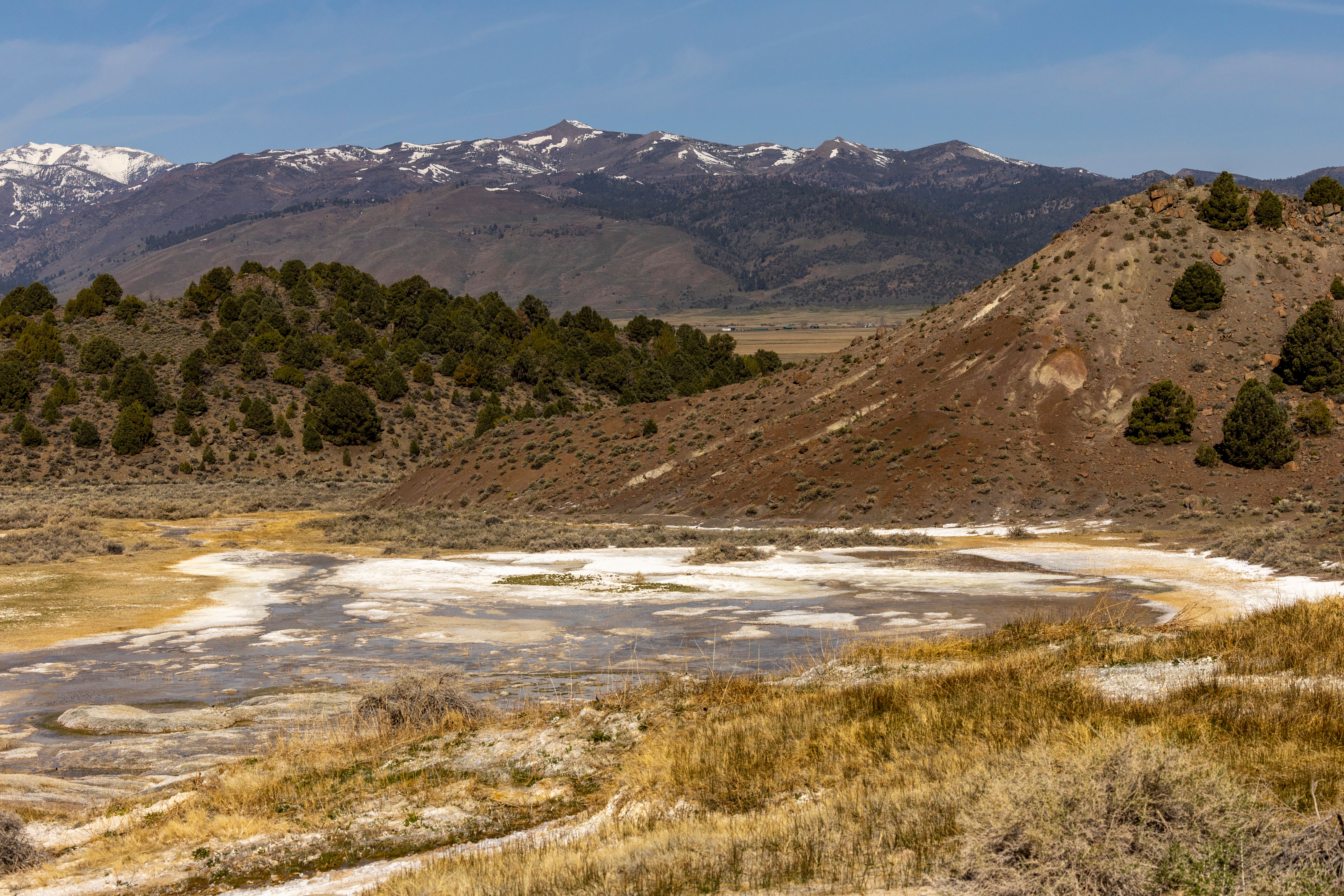 Scenic Mountain Landscape with Snowy Peaks · Free Stock Photo