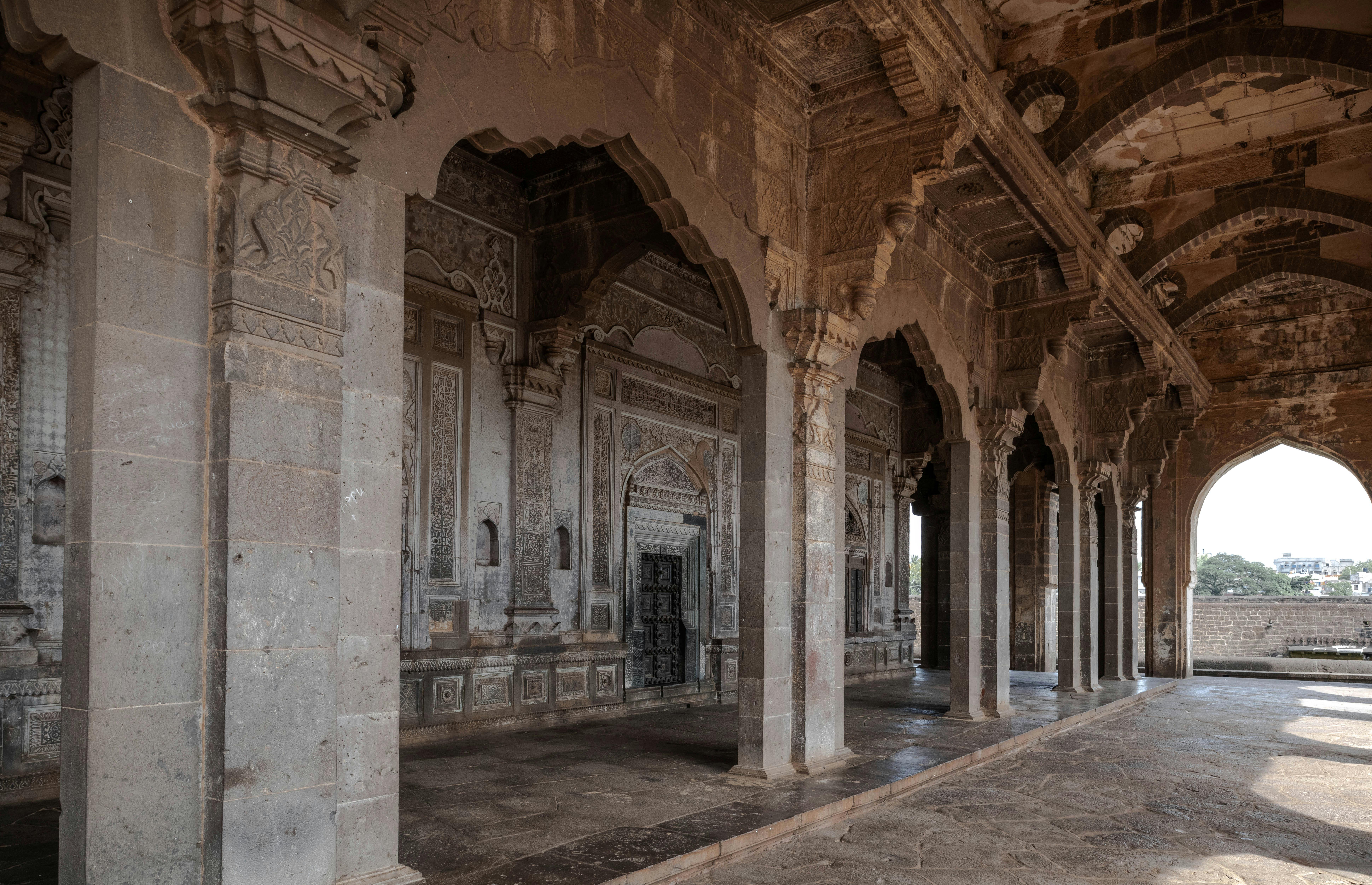 Ancient Architectural Arches in Bijapur, India · Free Stock Photo