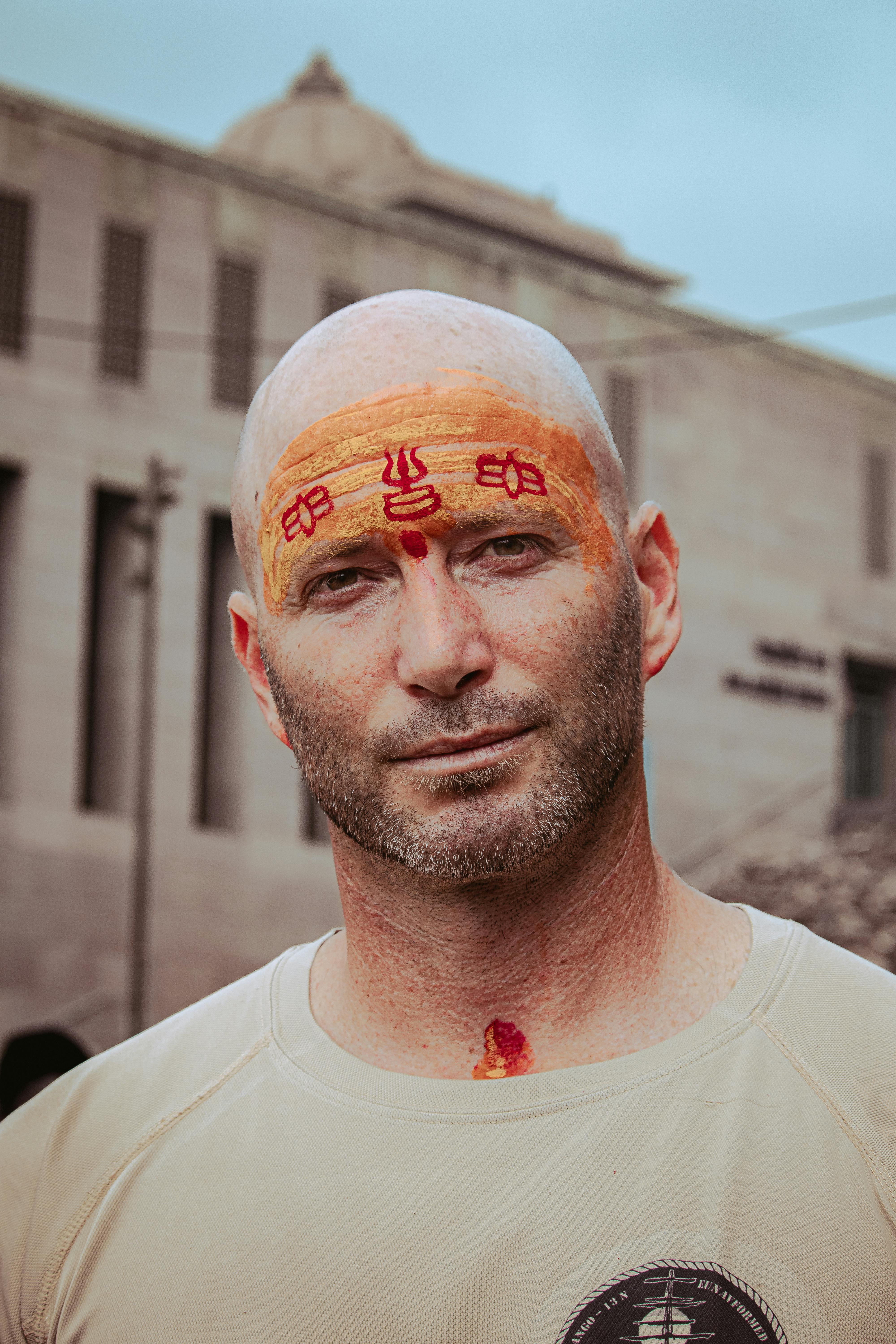 Spiritual Portrait in Varanasi's Historic Setting · Free Stock Photo