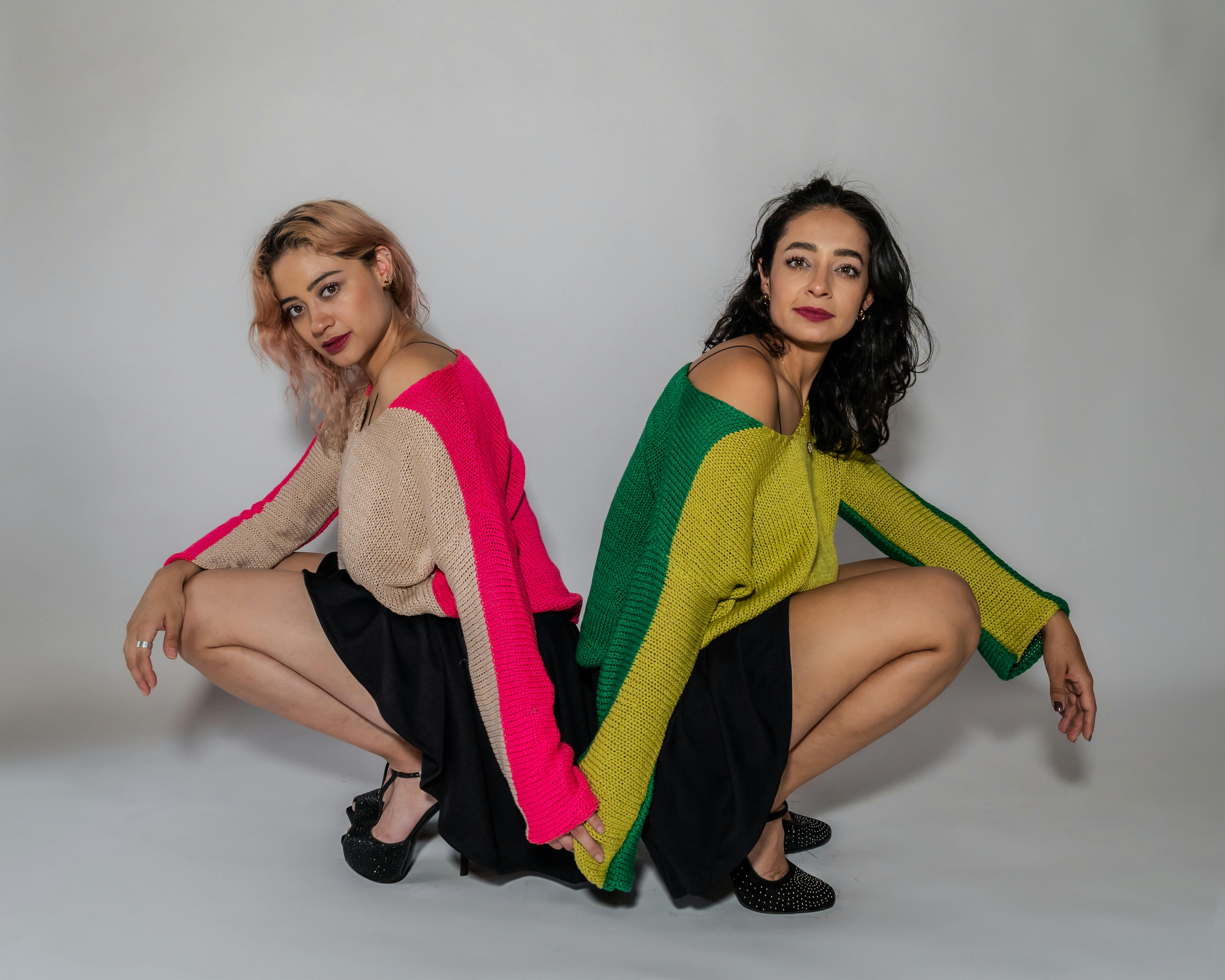 Dynamic Pose Photos, Download The BEST Free Dynamic Pose Stock Photos ...