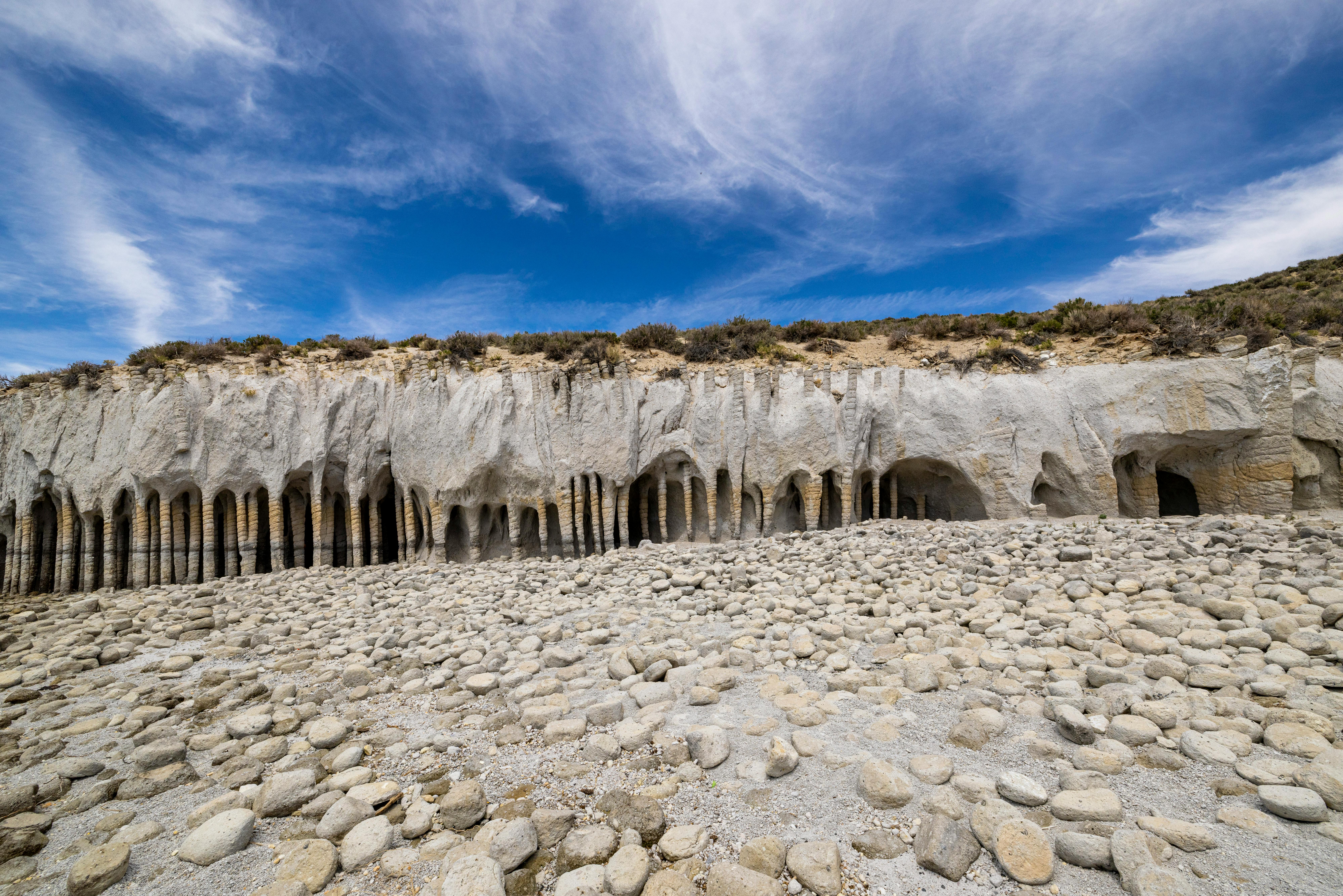 Breathtaking Basalt Columns in Rugged Landscape · Free Stock Photo