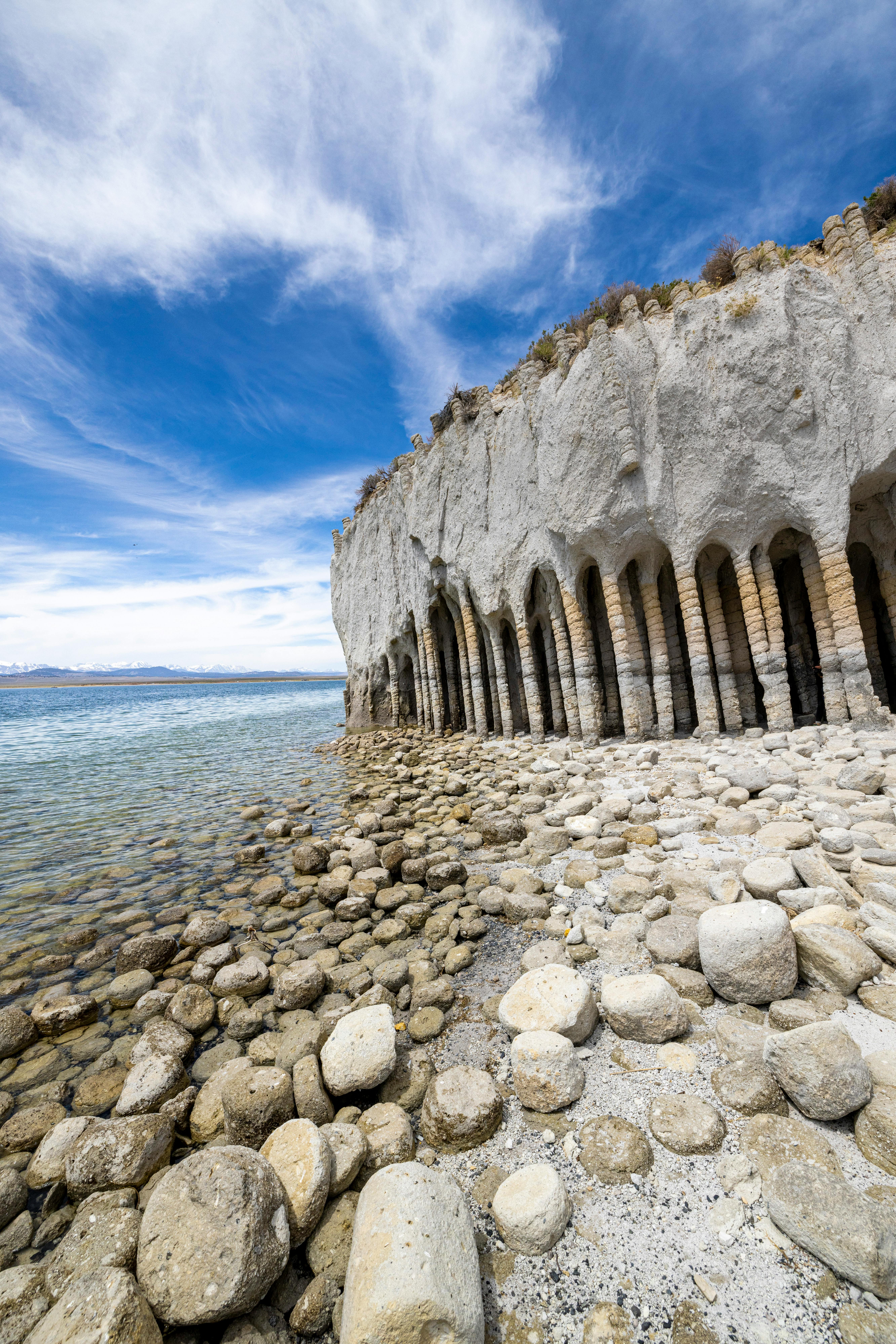Spectacular Columns of Mono Lake's Tufa Formations · Free Stock Photo