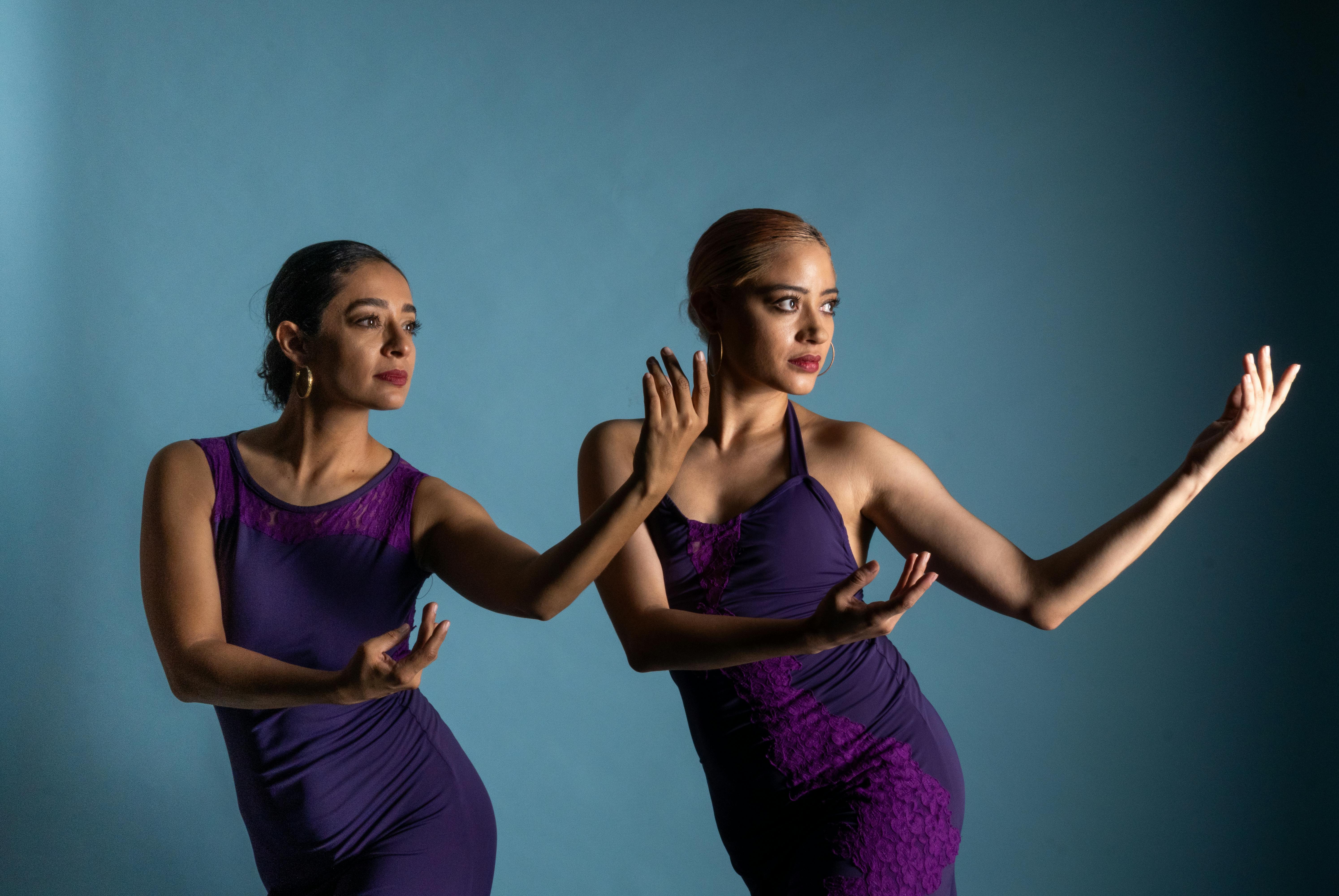 Dynamic Duo Performing Elegant Dance in Mexico City · Free Stock Photo
