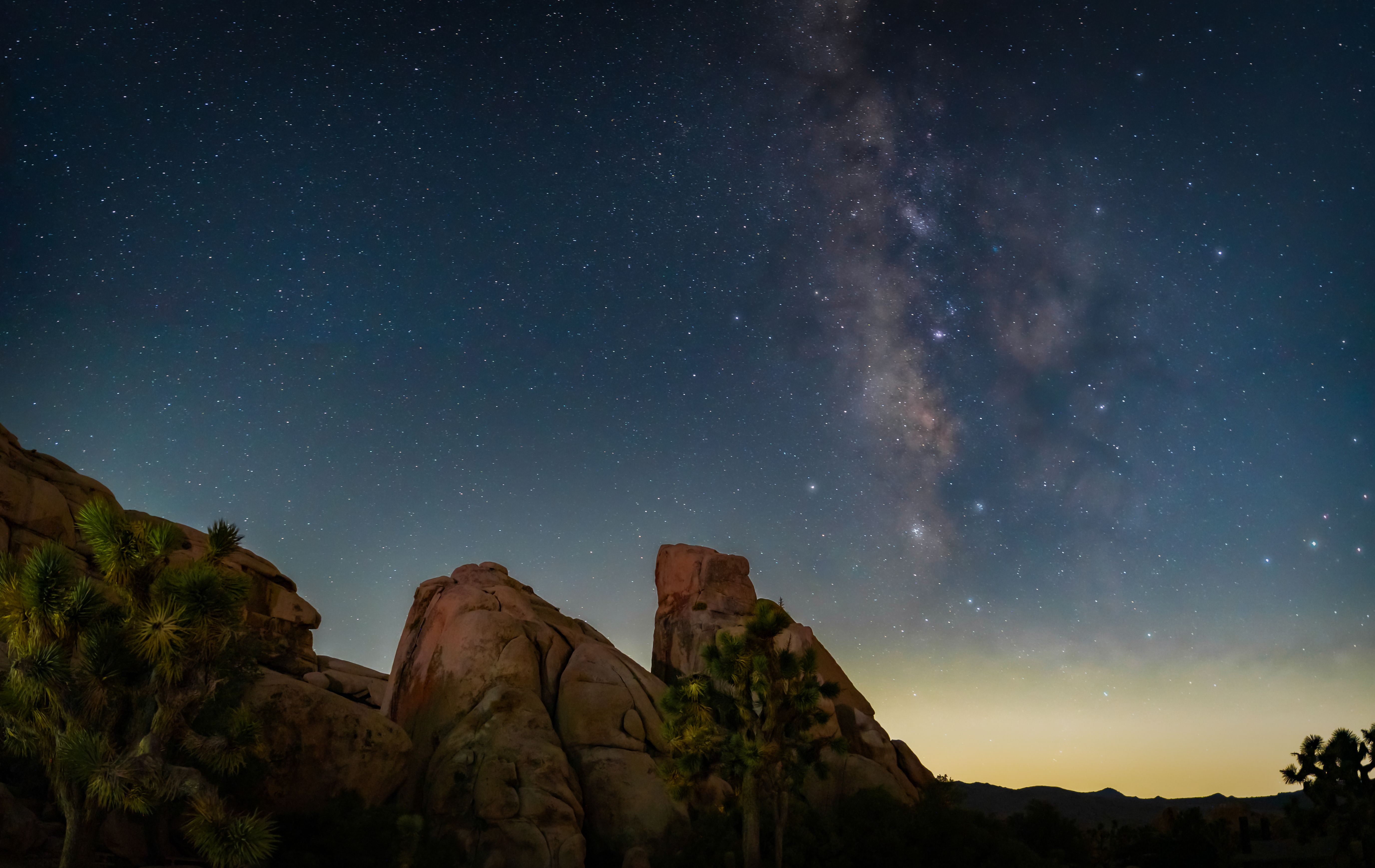 Stunning Milky Way over Joshua Tree National Park · Free Stock Photo