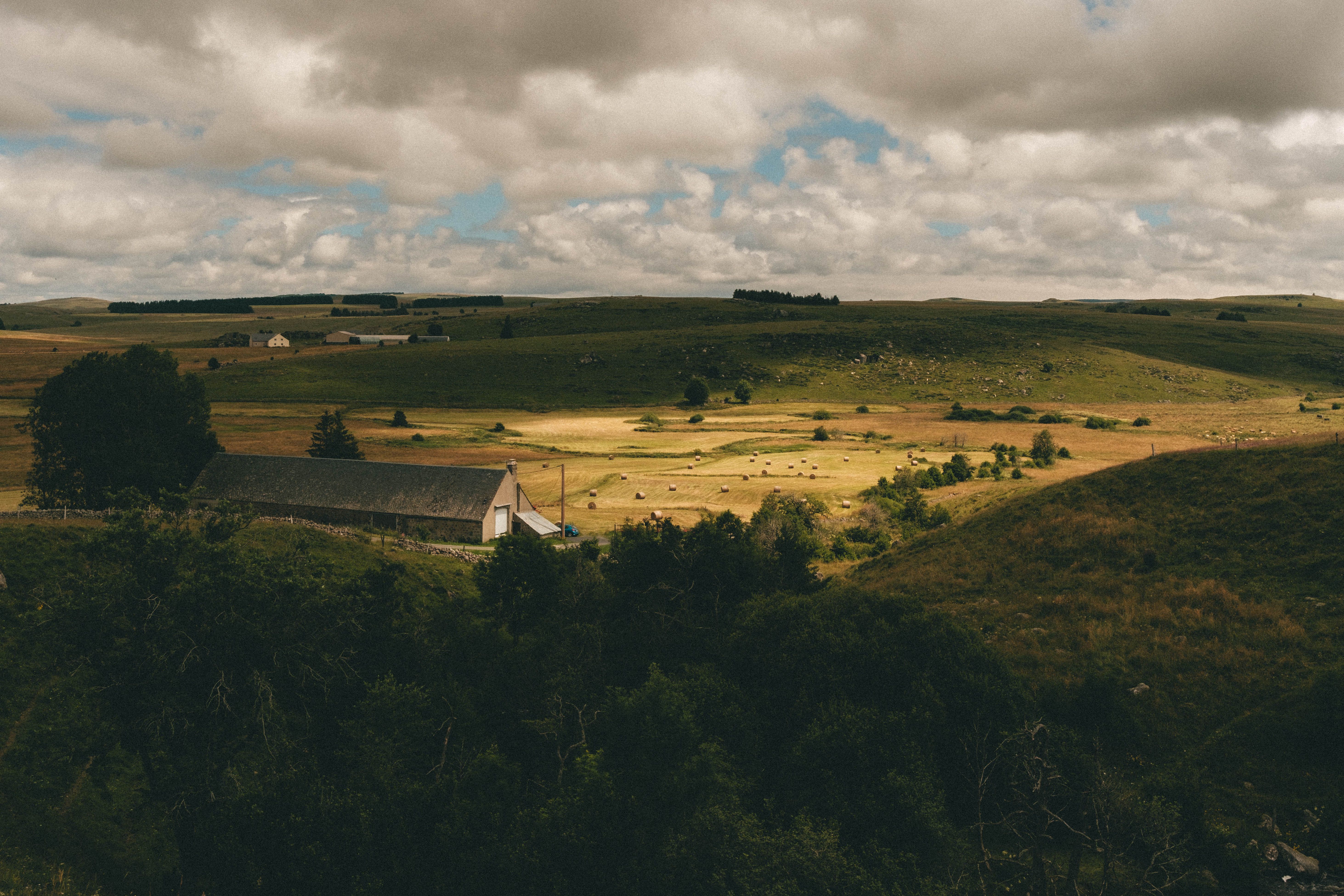 Scenic Rural Landscape in Saint-Chély-d'Aubrac · Free Stock Photo