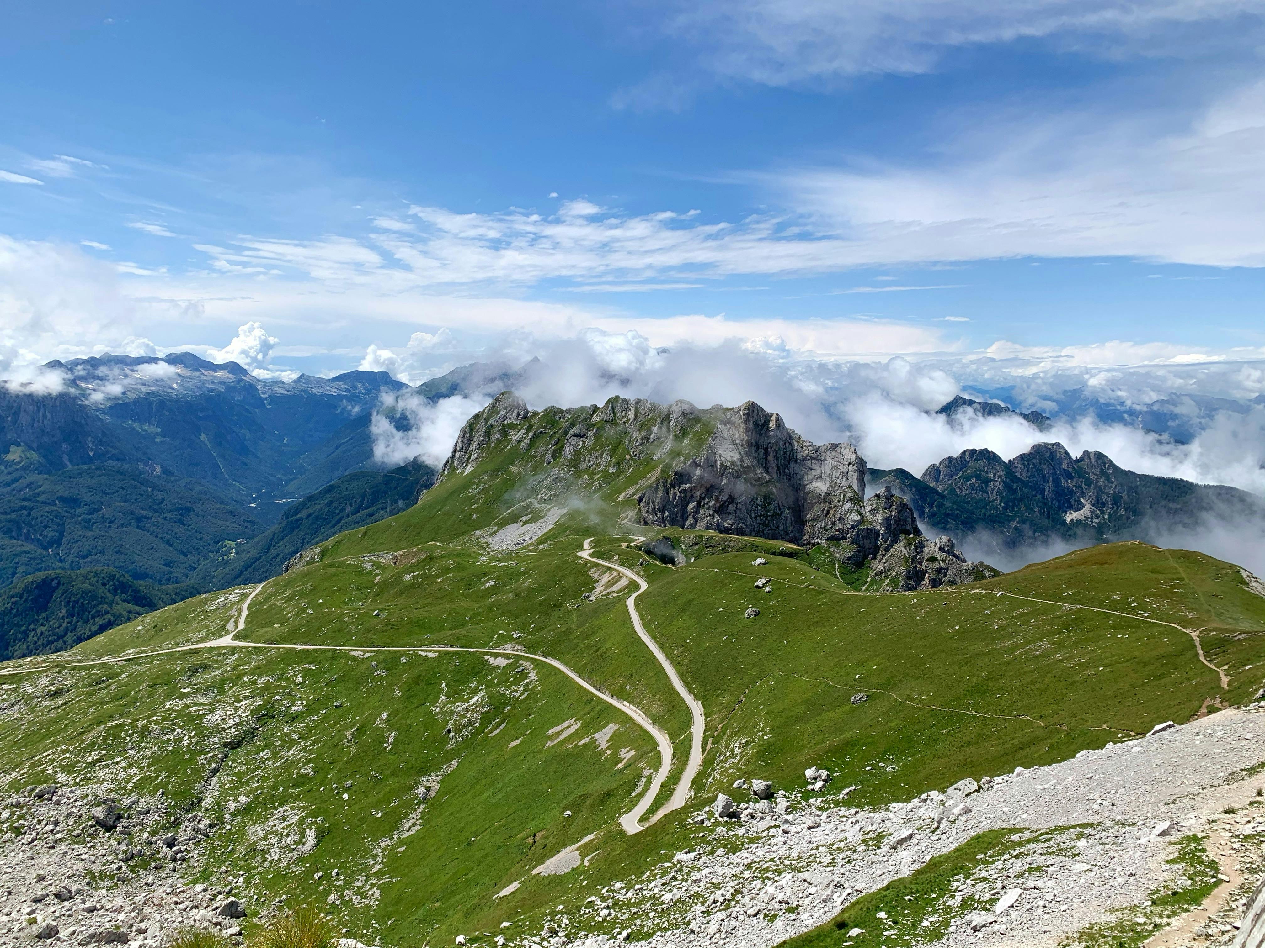 Beautiful Mountain Path in Scenic Landscape · Free Stock Photo