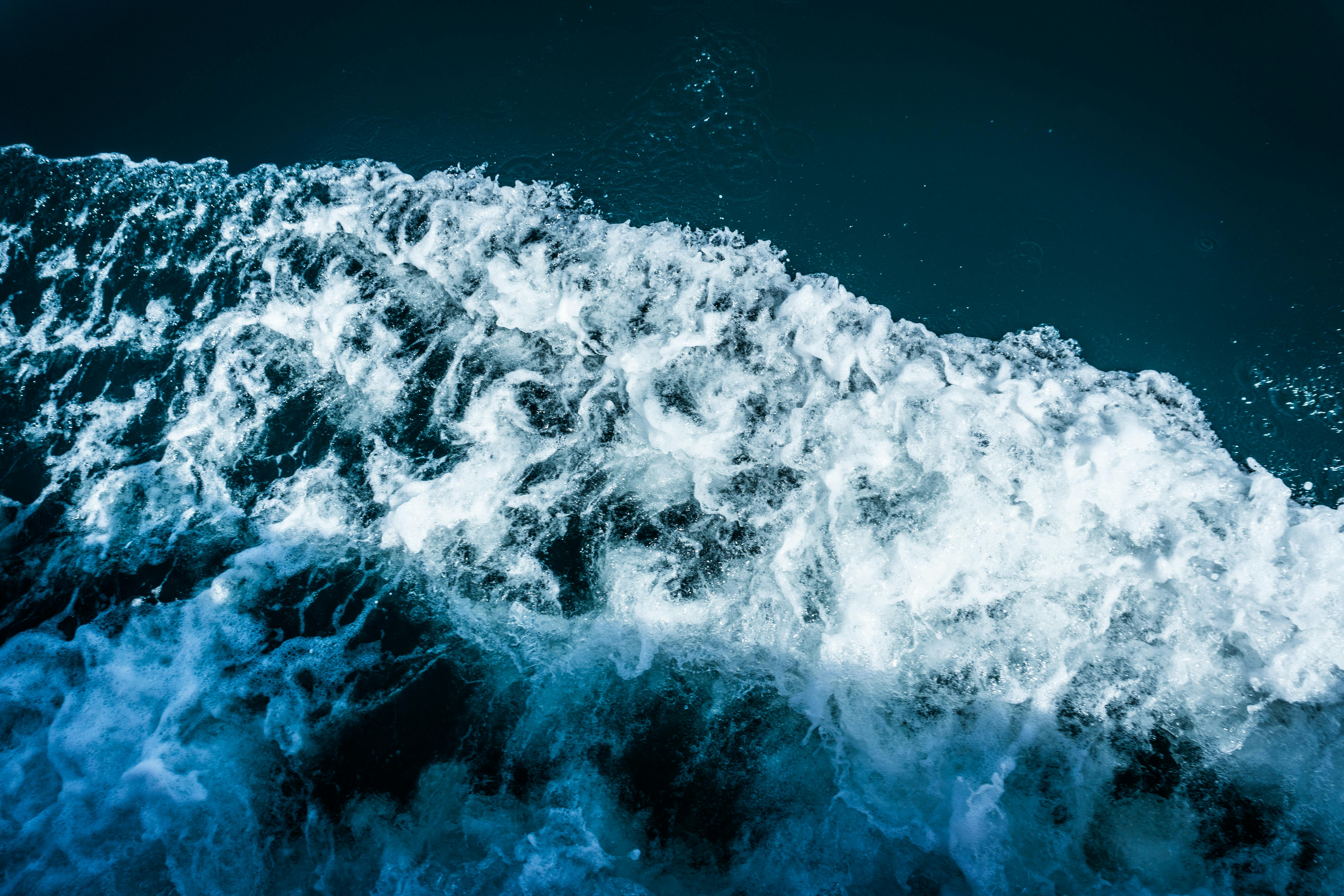 1000+ Amazing Wave Photos · Pexels · Free Stock Photos 1000+ Amazing Wave Photos · Pexels · Free Stock Photos