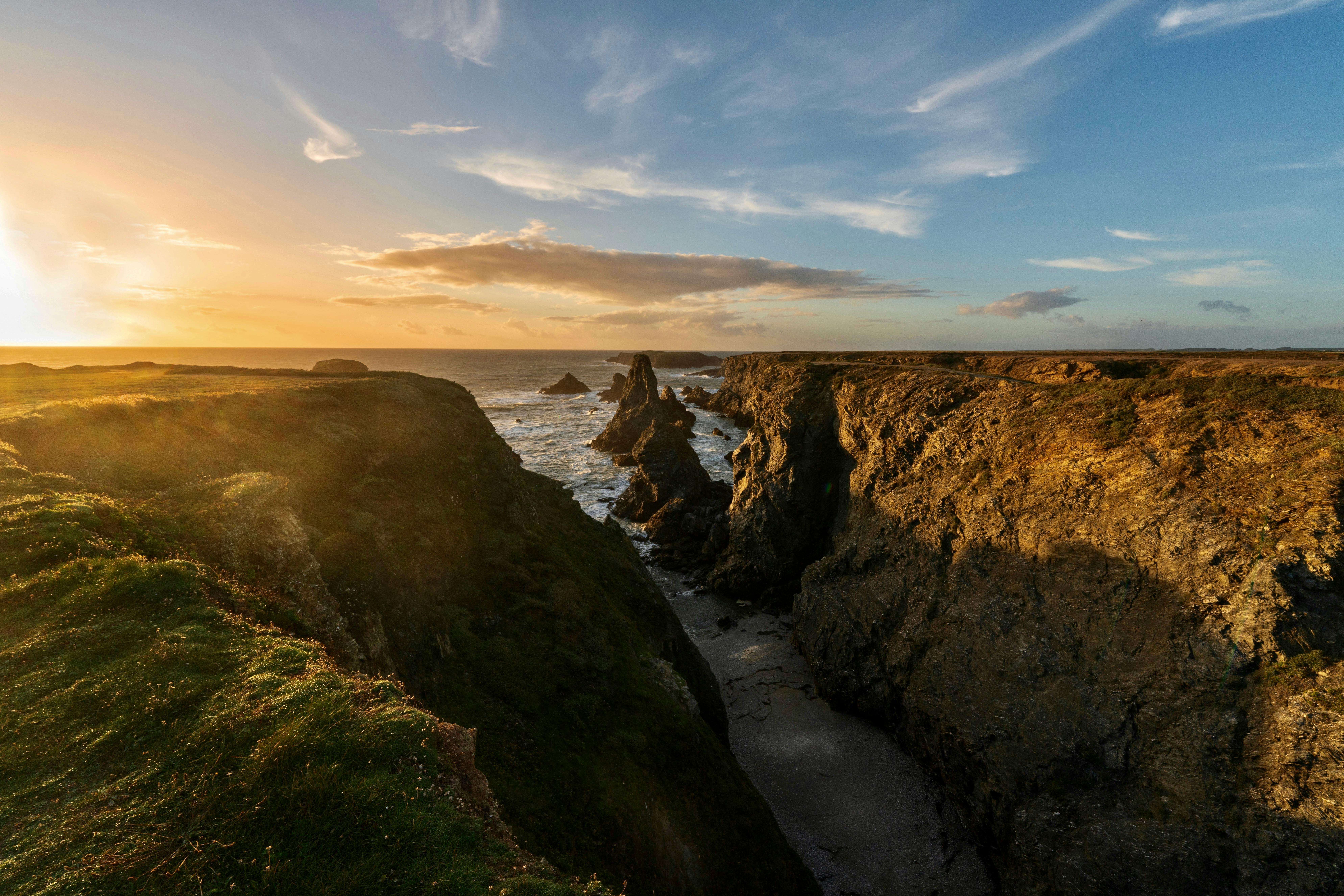 Stunning Sunset Over Bretagne Cliffs · Free Stock Photo