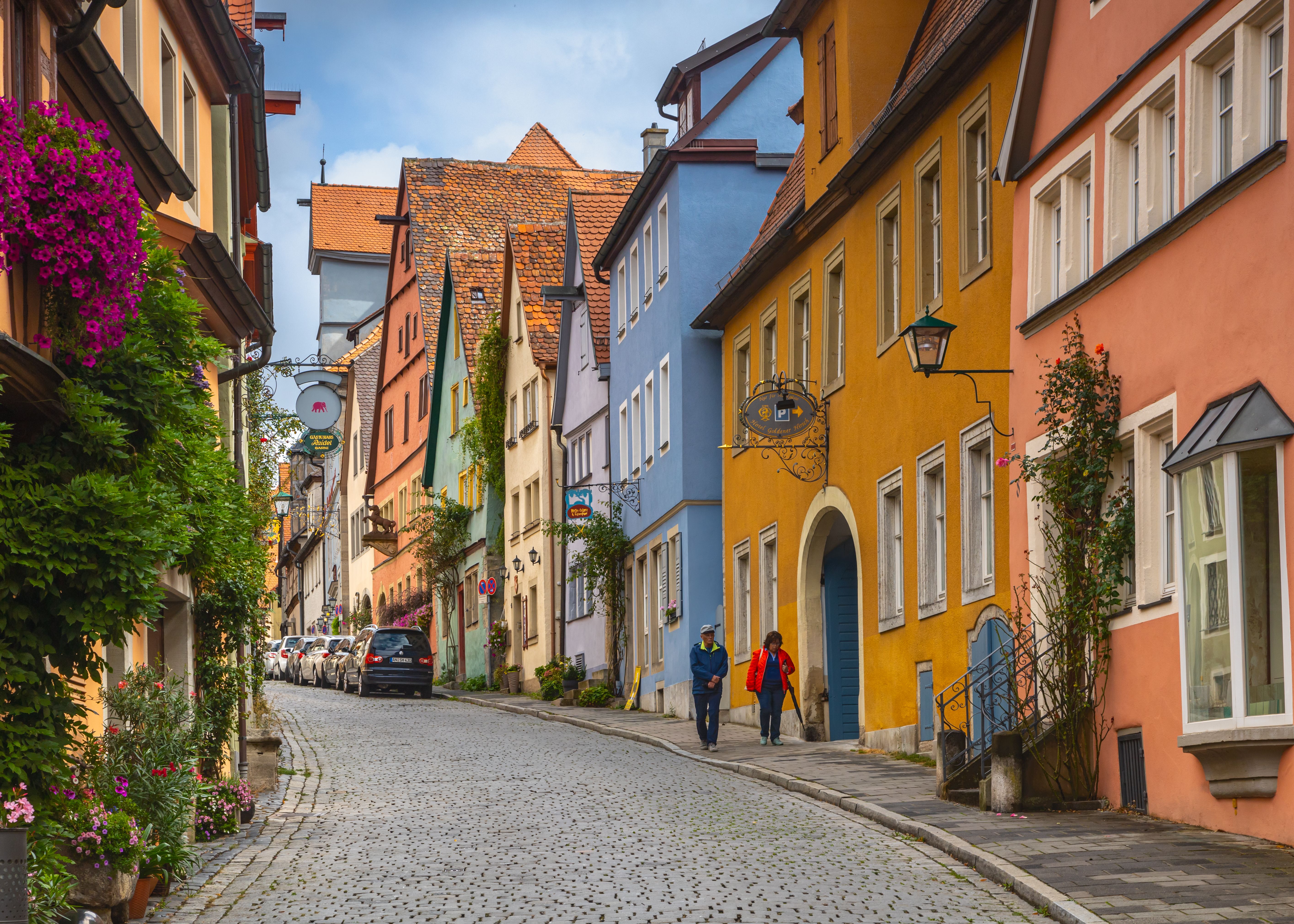 Rua Colorida E Charmosa Na Cidade Histórica · Foto profissional gratuita
