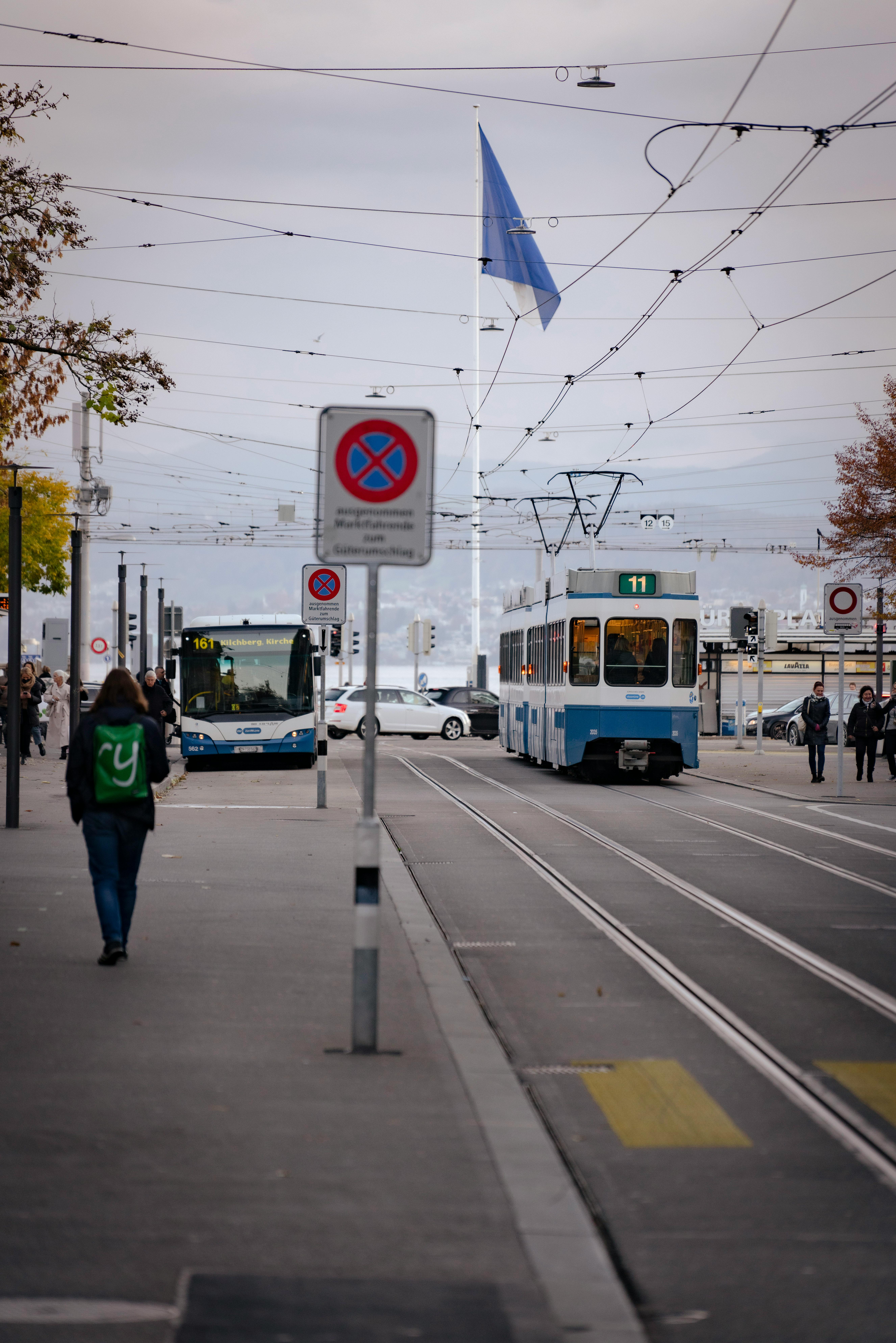 Bus Bump Photos, Download The BEST Free Bus Bump Stock Photos & HD Images