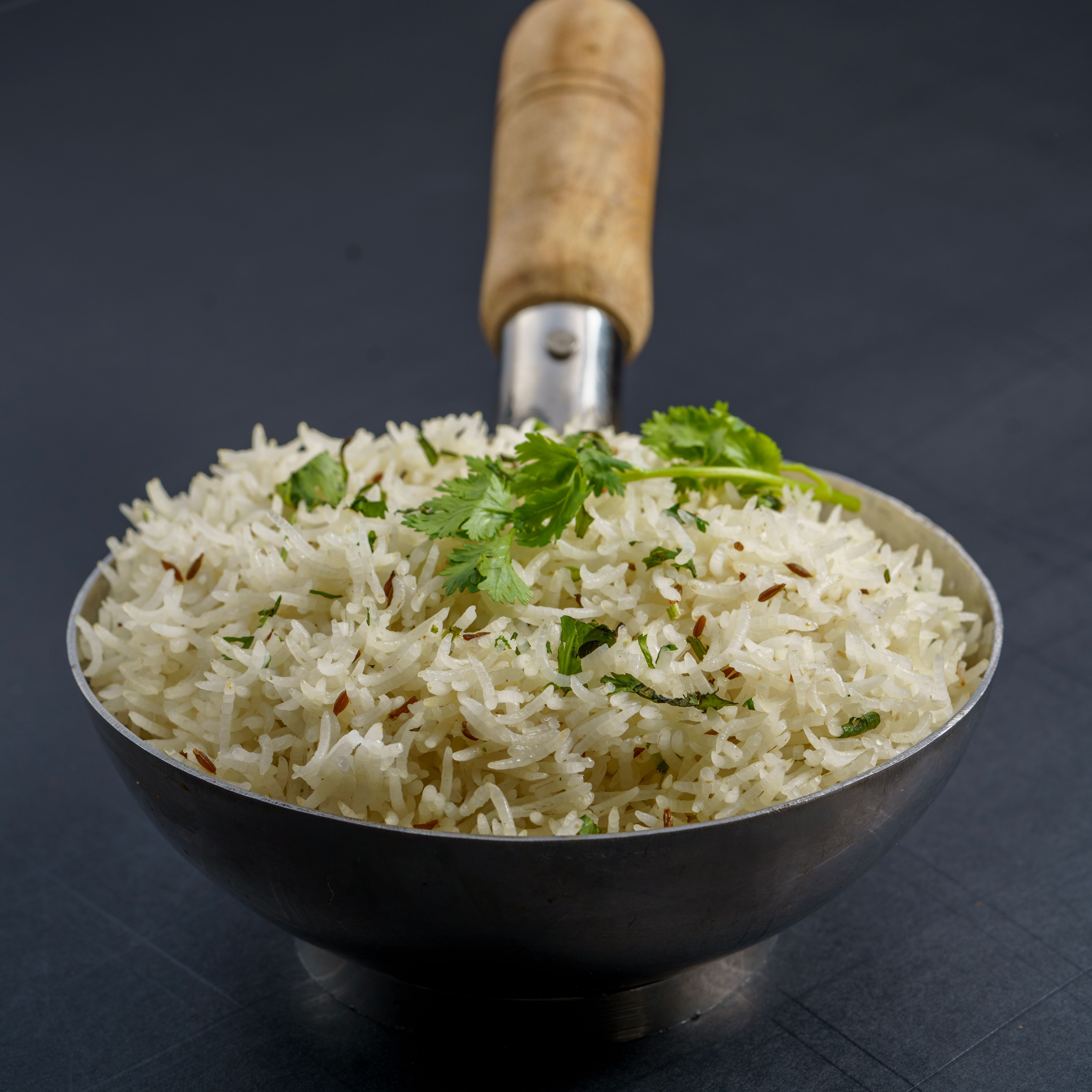 Delicioso Arroz Indio Jeera En Cucharón · Foto de stock gratuita