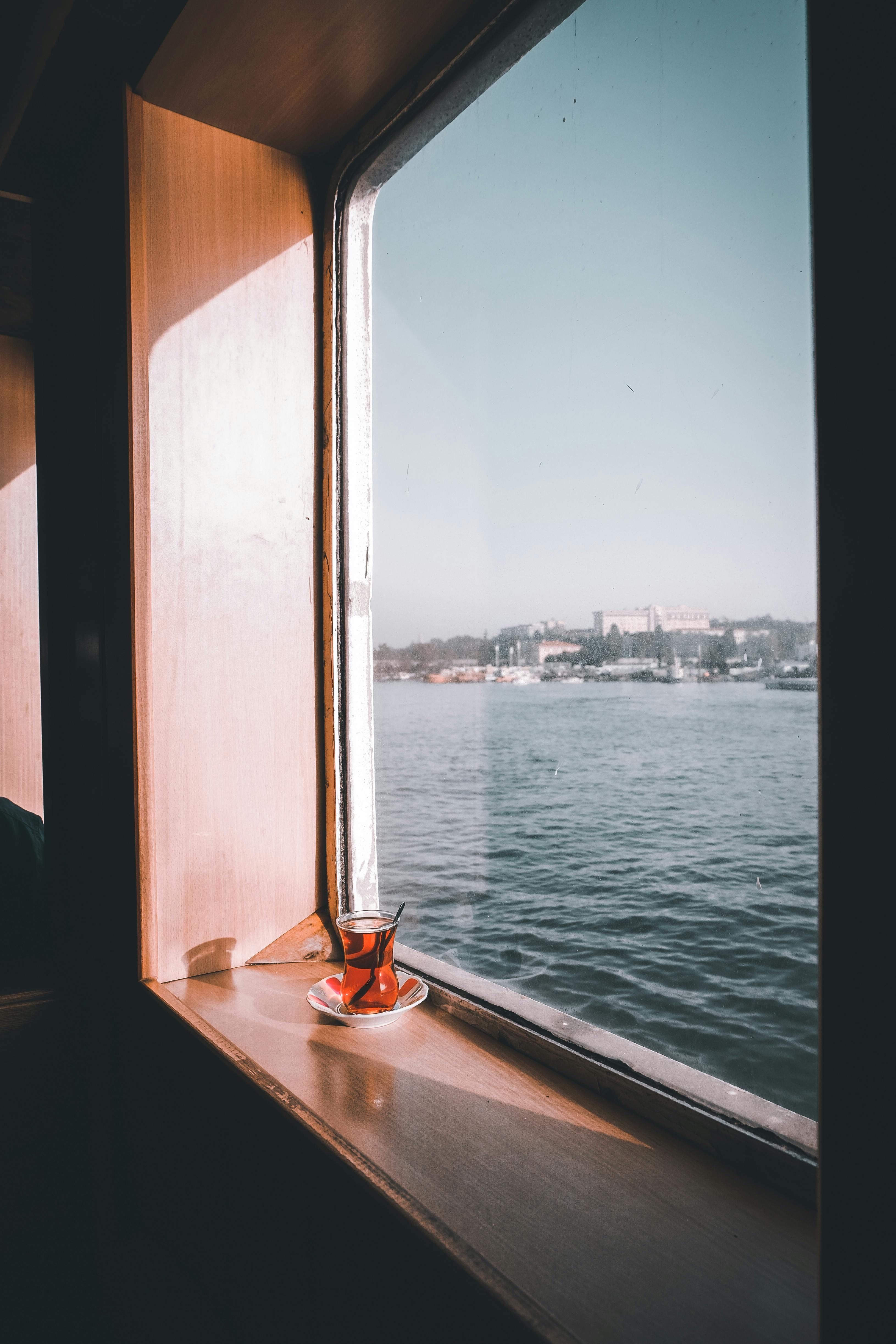 Scenic View of Bosphorus from İstanbul Ferry · Free Stock Photo