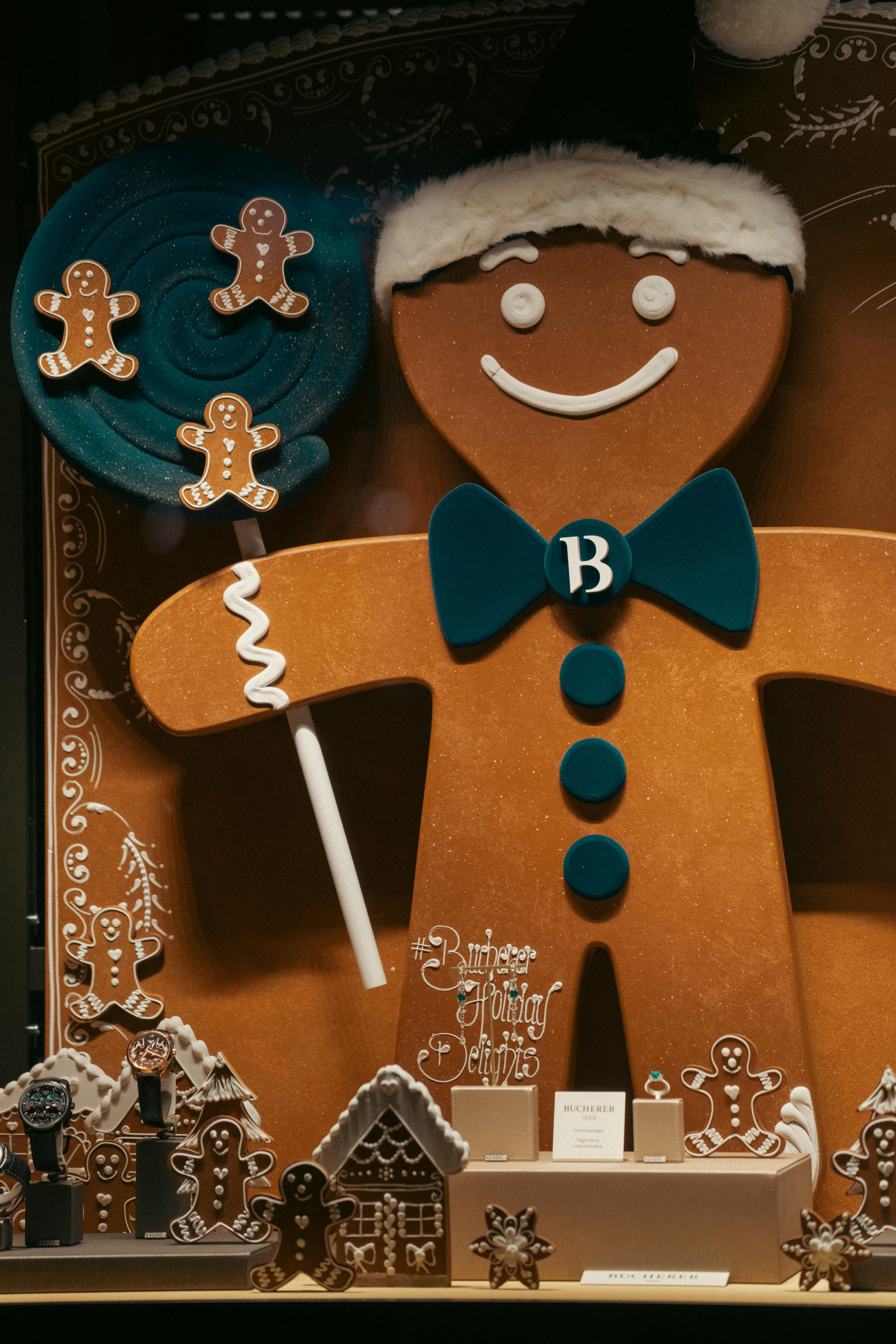 Festive Gingerbread Man Display for Christmas · Free Stock Photo