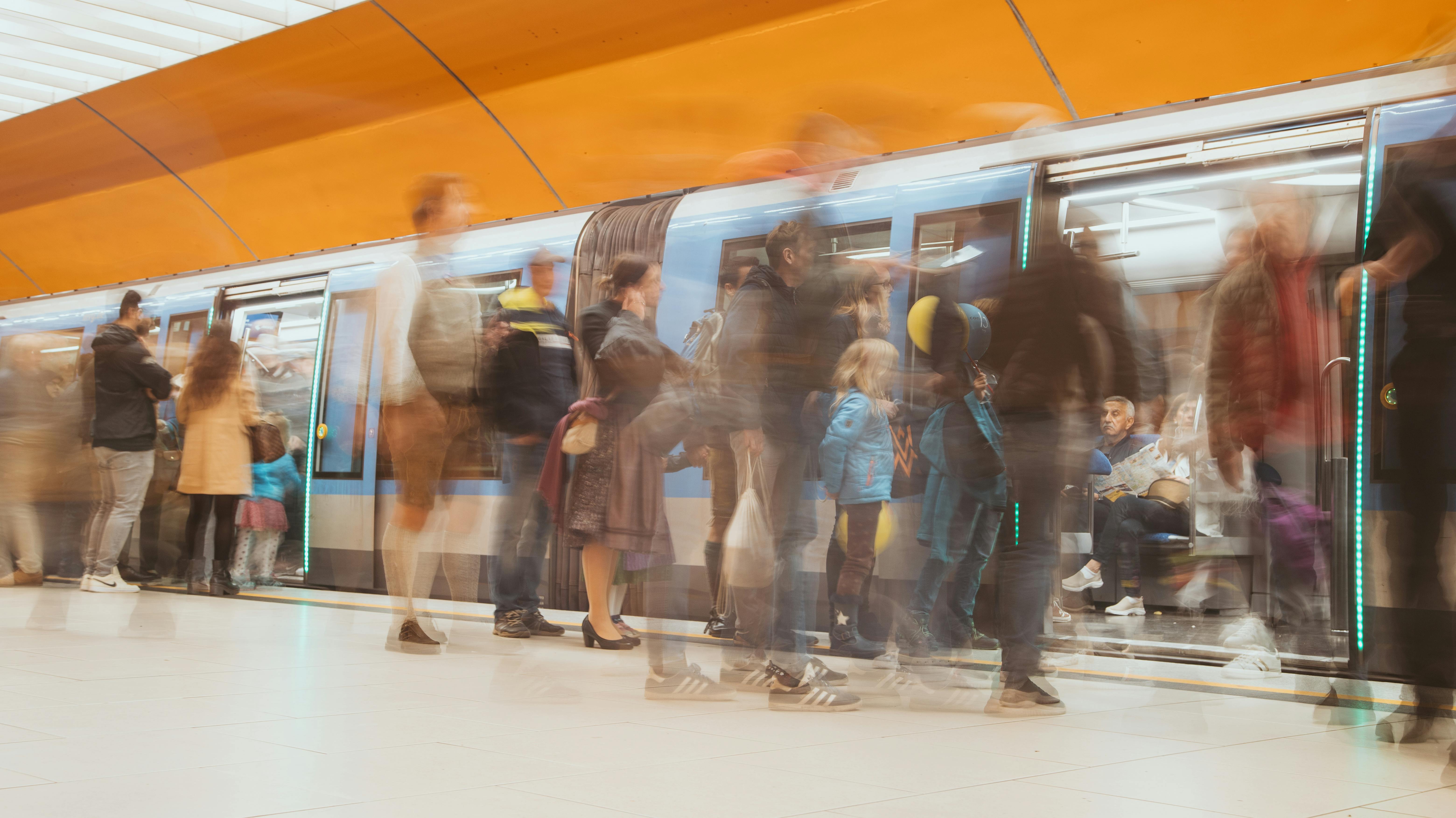 Busy Munich Subway Platform with Motion Blur · Free Stock Photo