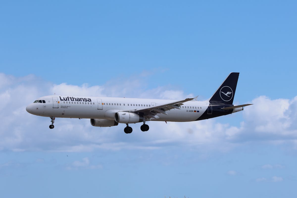 Lufthansa Airlines Logo Photos, Download The BEST Free Lufthansa ...