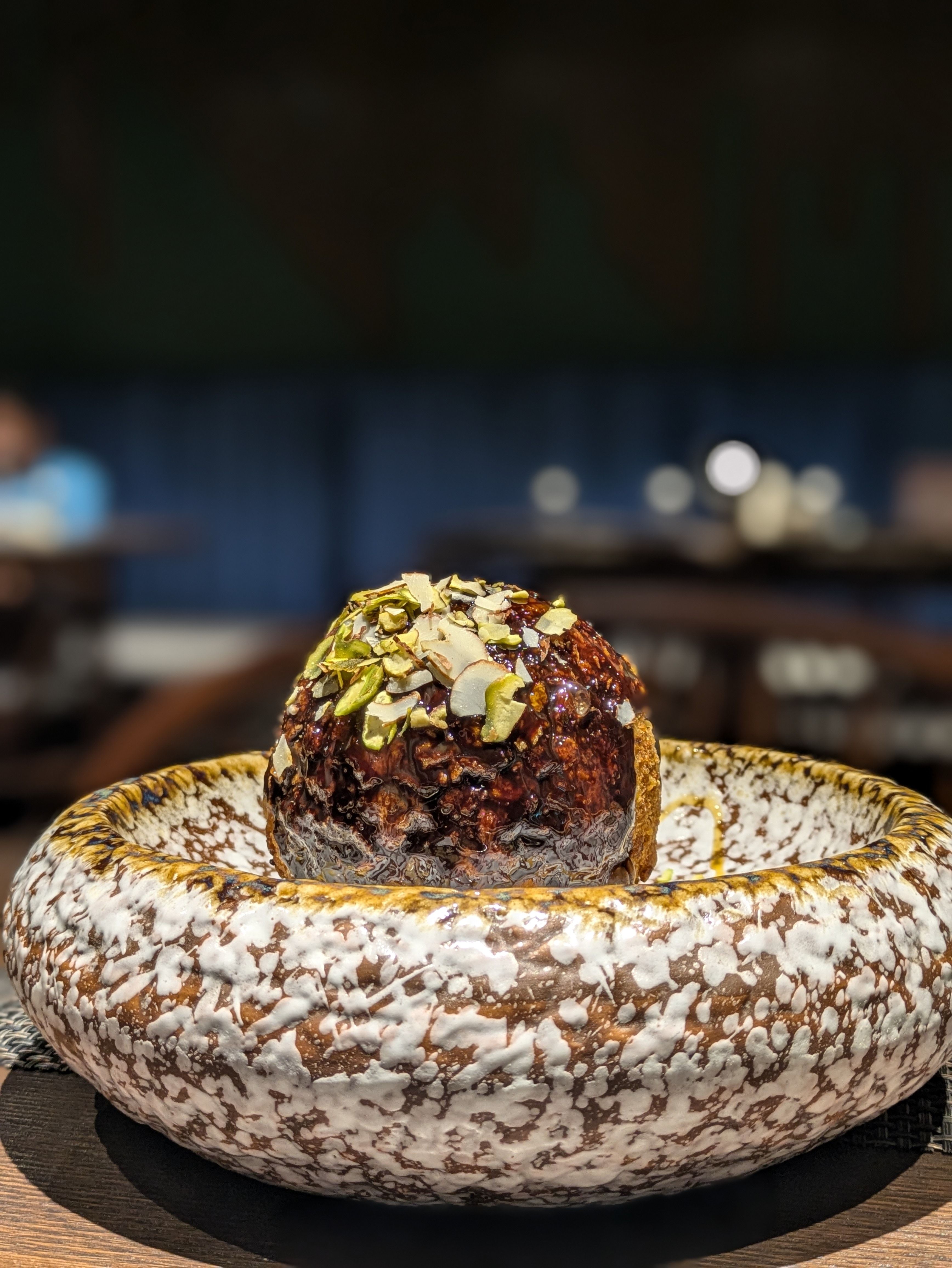 Close-up of Dessert with Pistachio Topping · Free Stock Photo