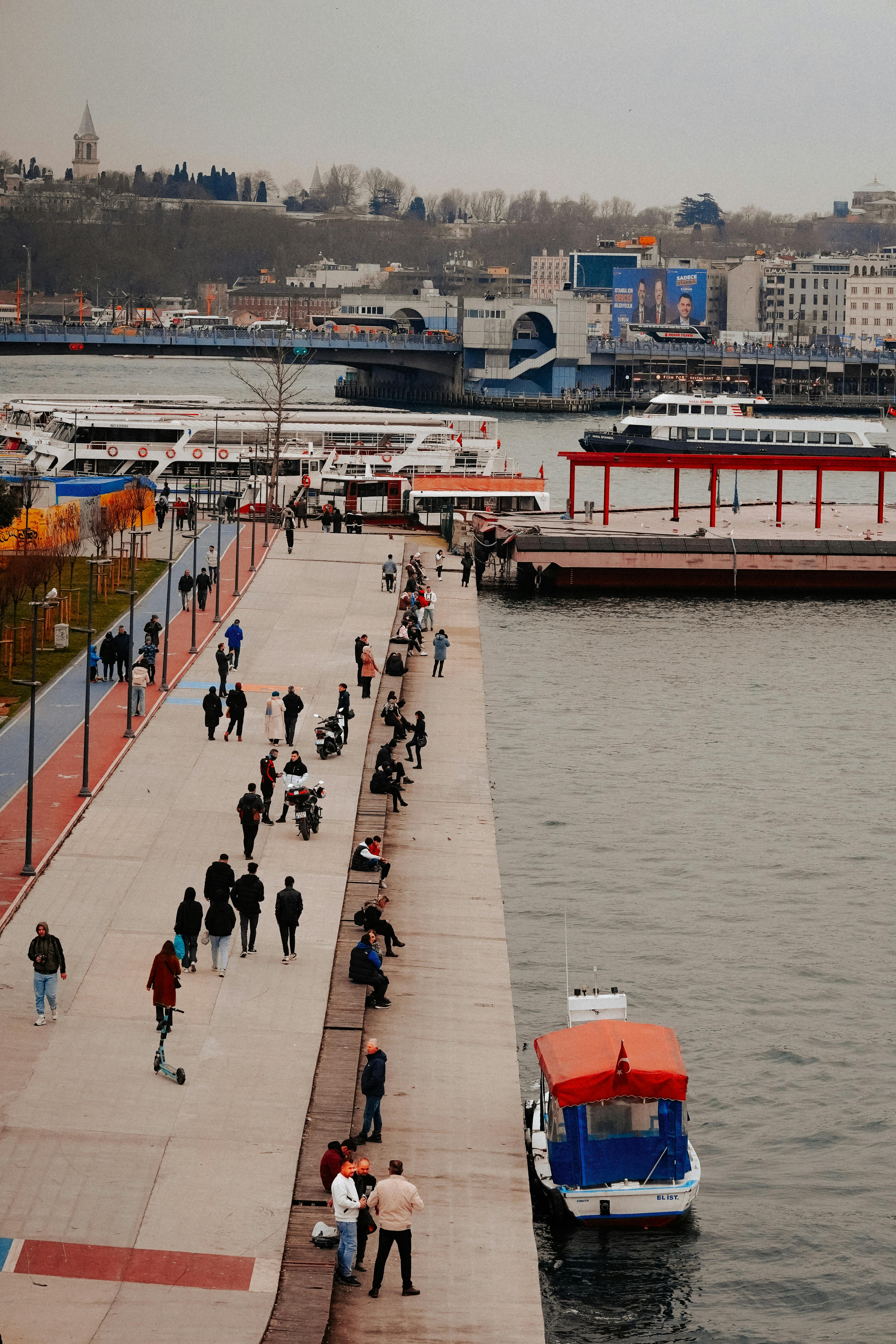 Seaside Promenade in Istanbul, Turkey · Free Stock Photo