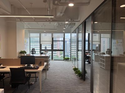 100,000+ Best Office Photos · 100% Free Download · Pexels Stock Photos