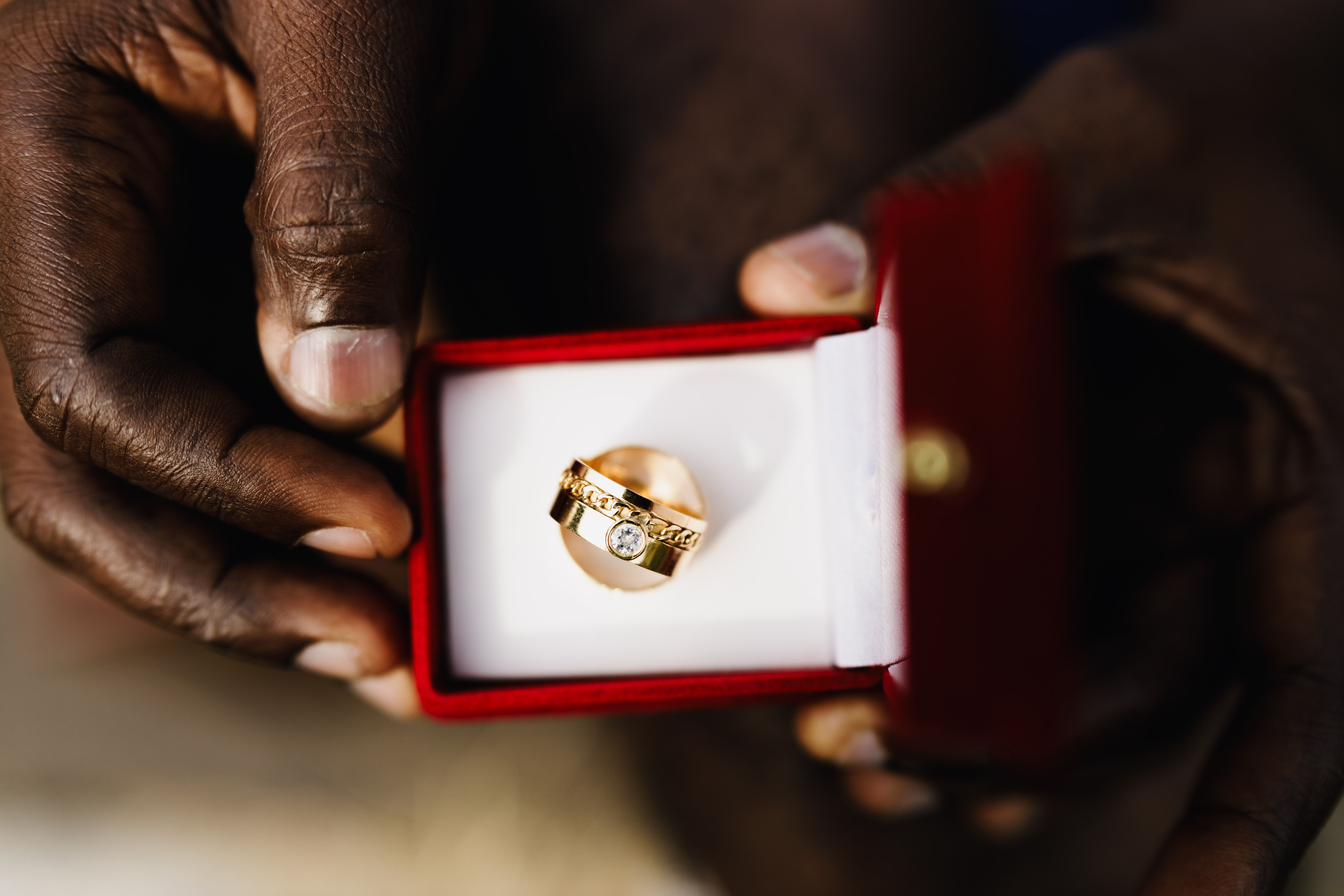 Close-up of Diamond Engagement Ring in Box · Free Stock Photo