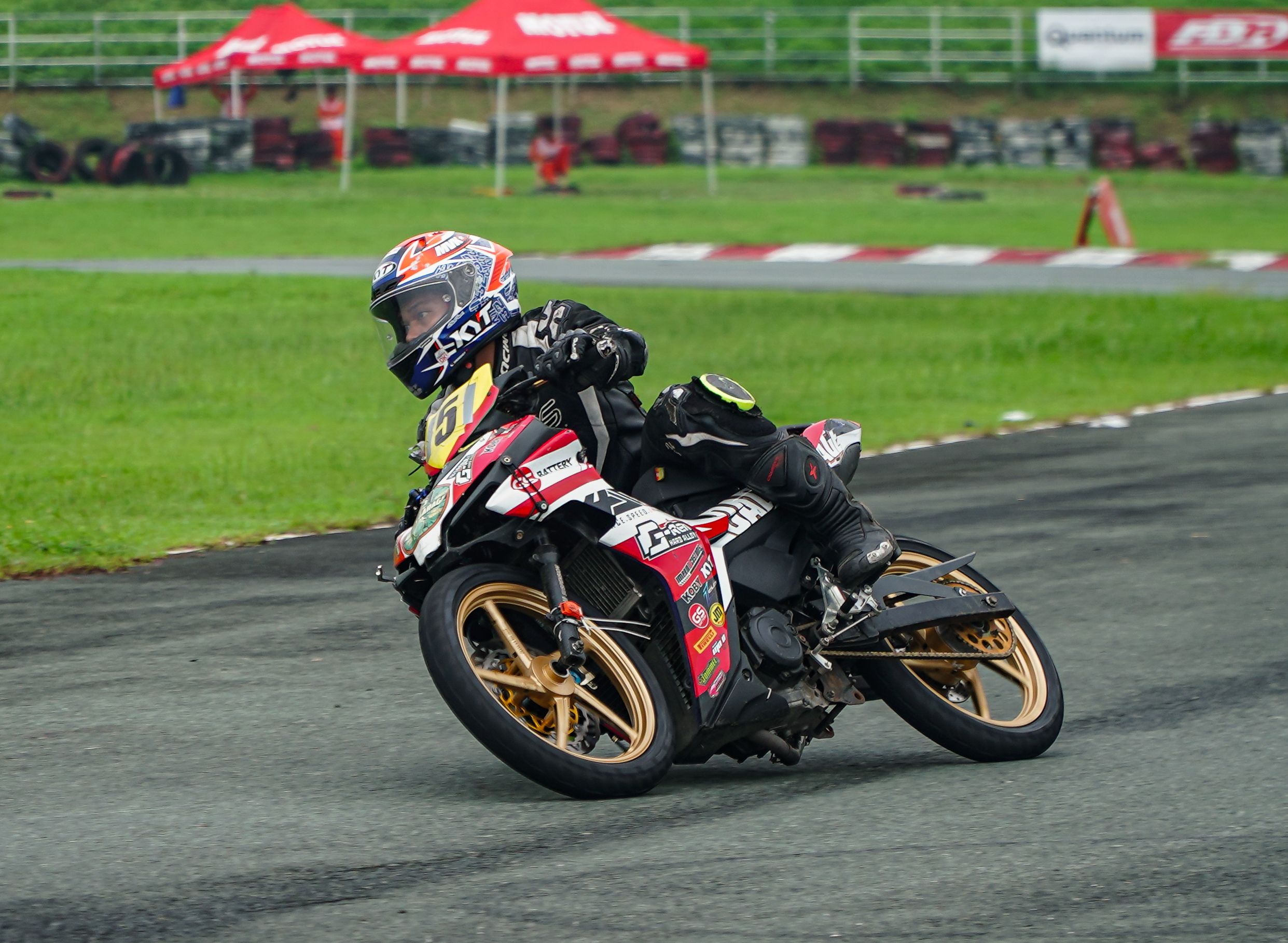 Motorcycle Racing at Tarlac City Circuit Track · Free Stock Photo
