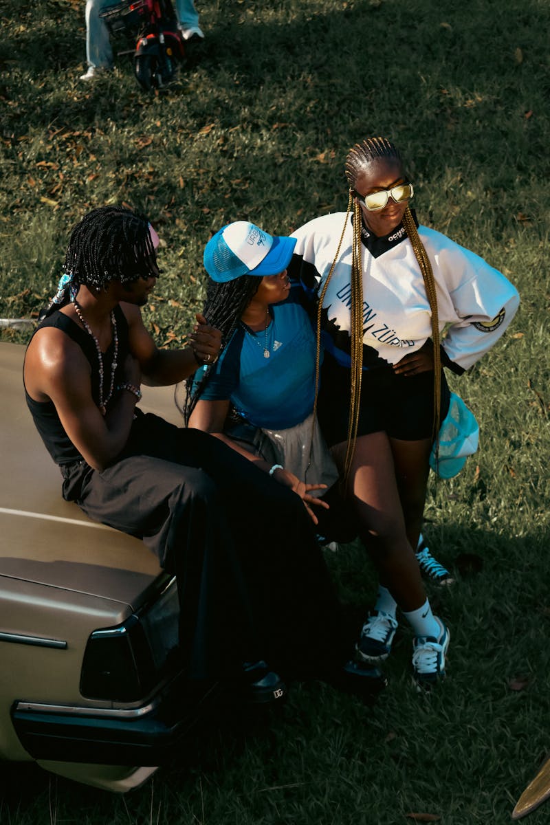 Group Of Friends Photos, Download The BEST Free Group Of Friends Stock ...