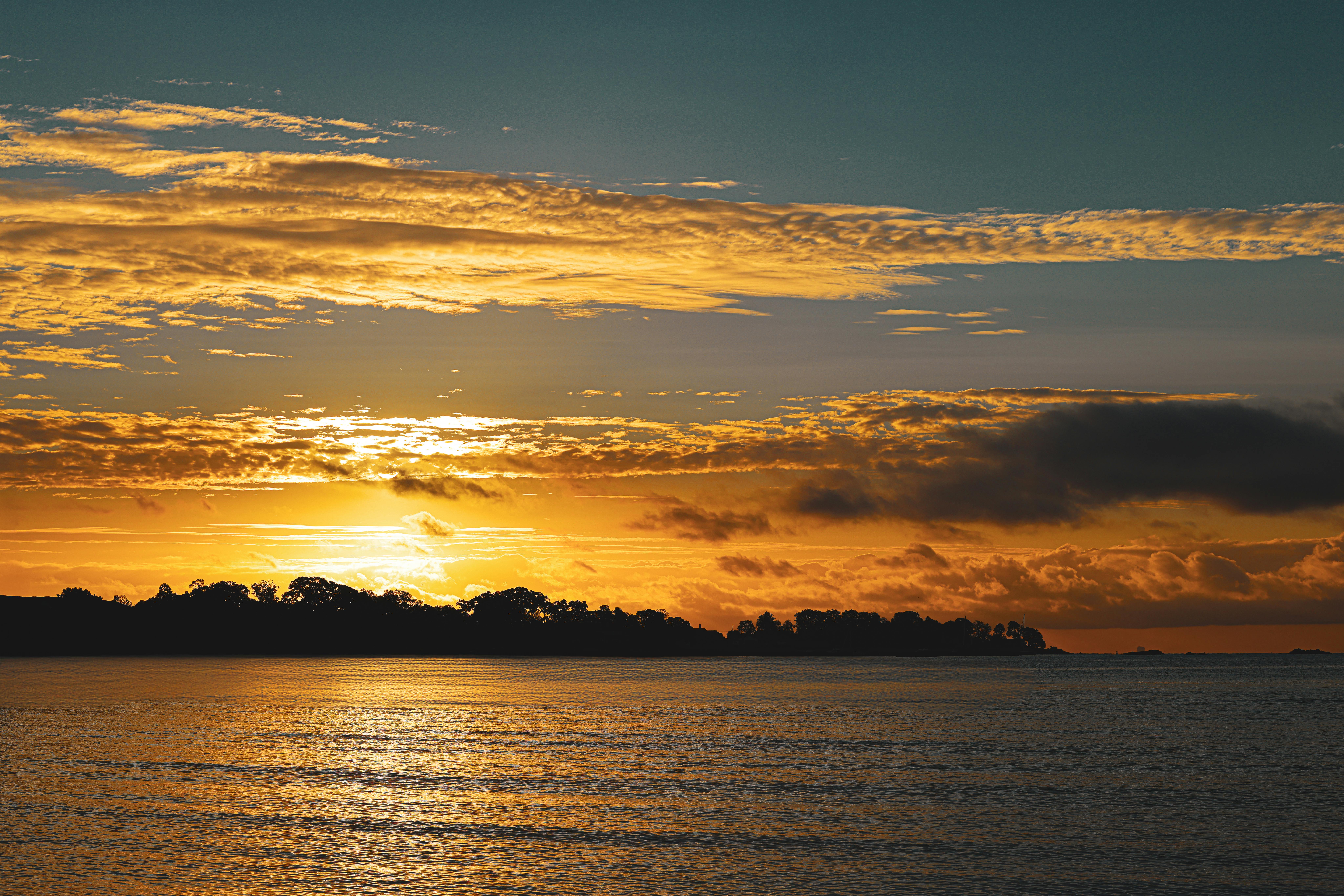 Stunning Sunrise over Cove Island Park, Stamford · Free Stock Photo
