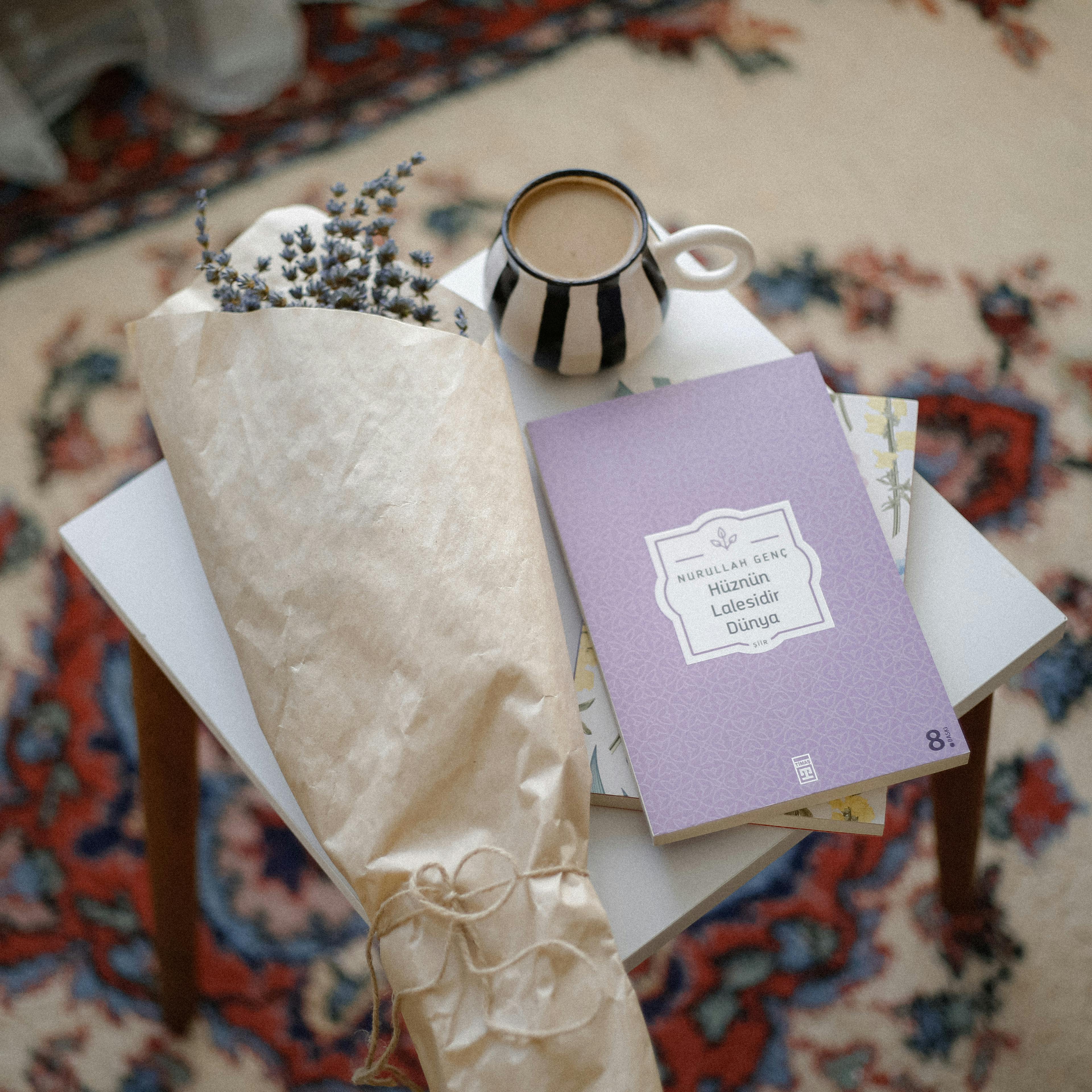 Book Aesthetic Photos, Download The BEST Free Book Aesthetic Stock ...