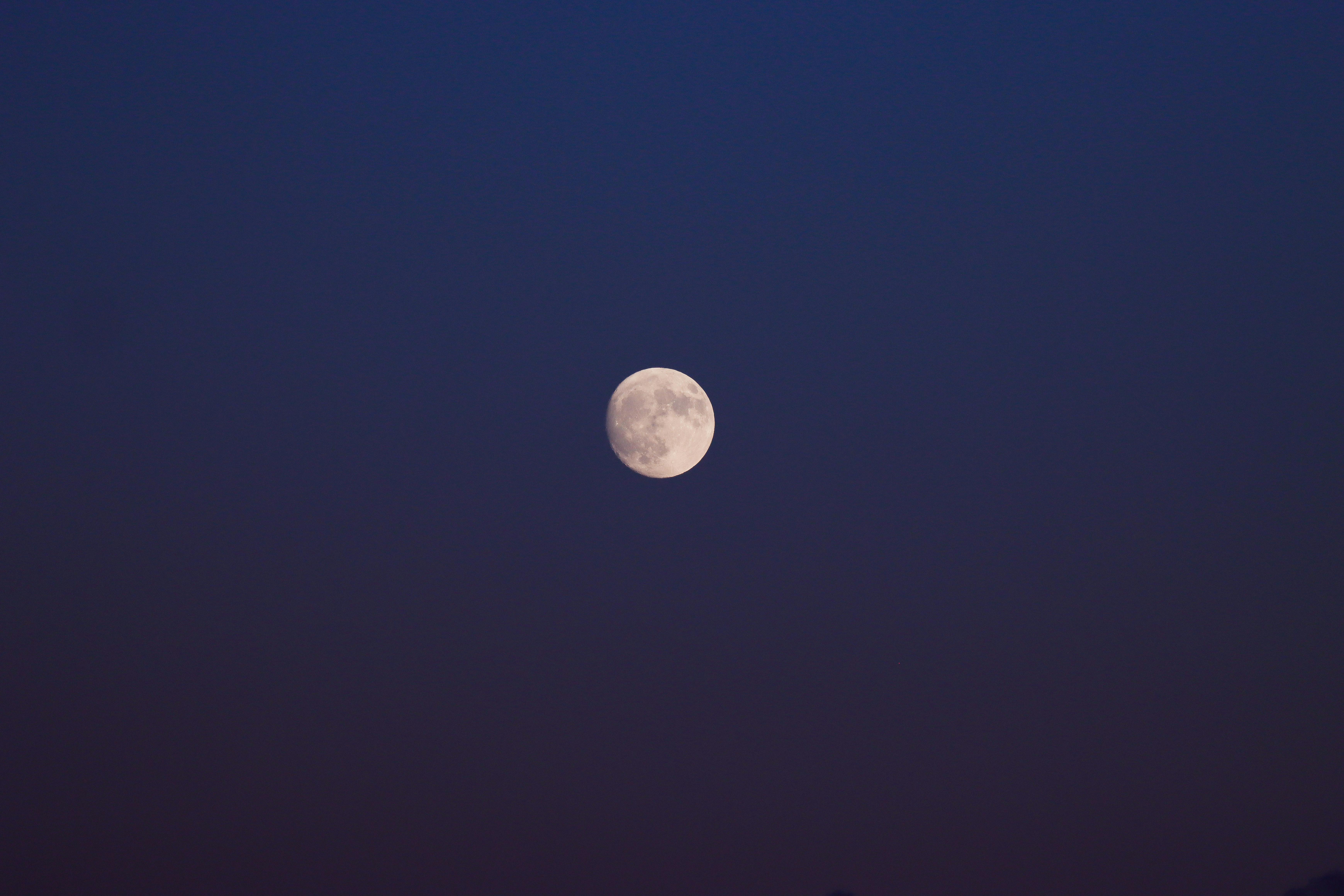 Luna Llena Sobre Naxos, Grecia, De Noche · Foto de stock gratuita