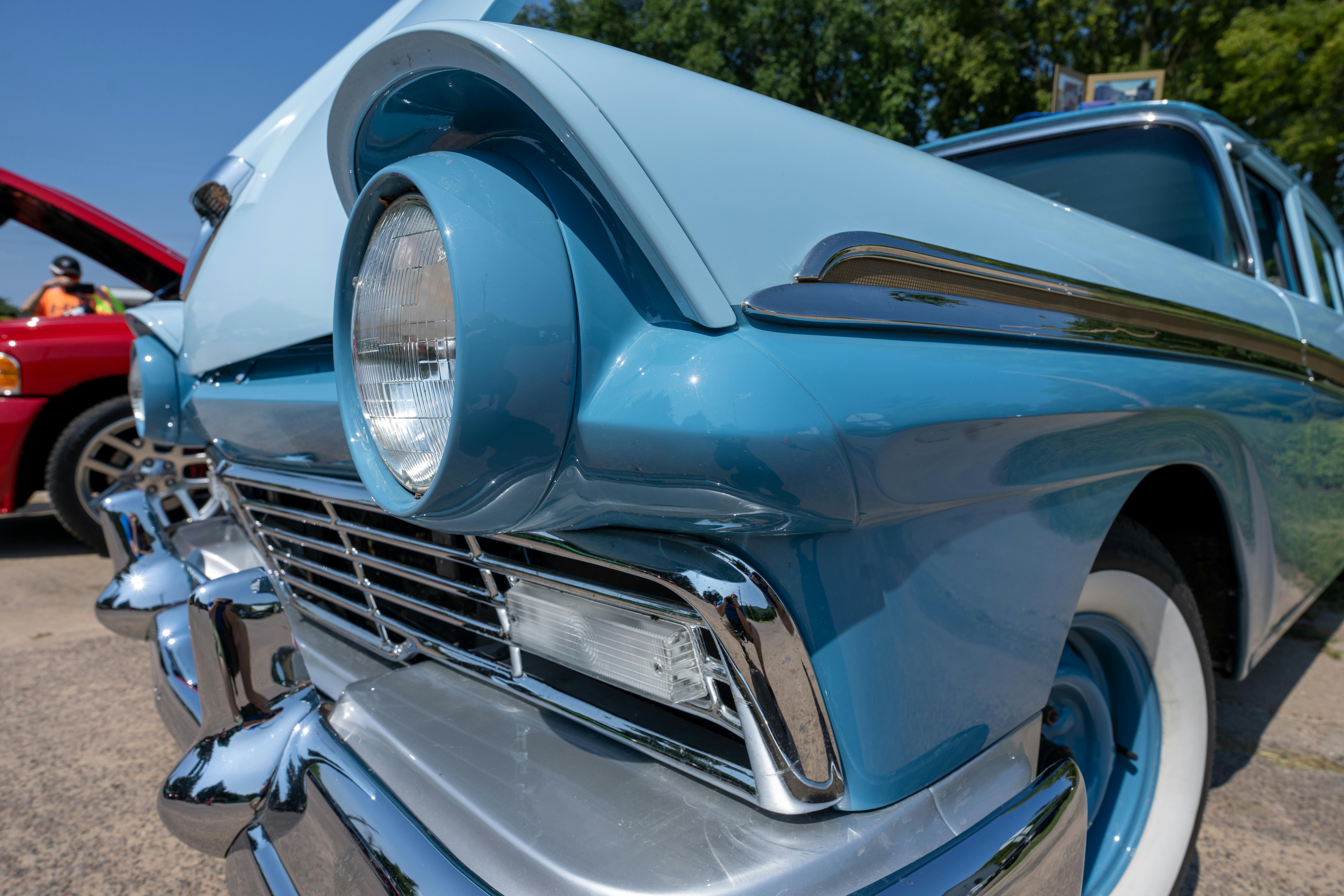 Close-Up of Vintage Blue Classic Car · Free Stock Photo