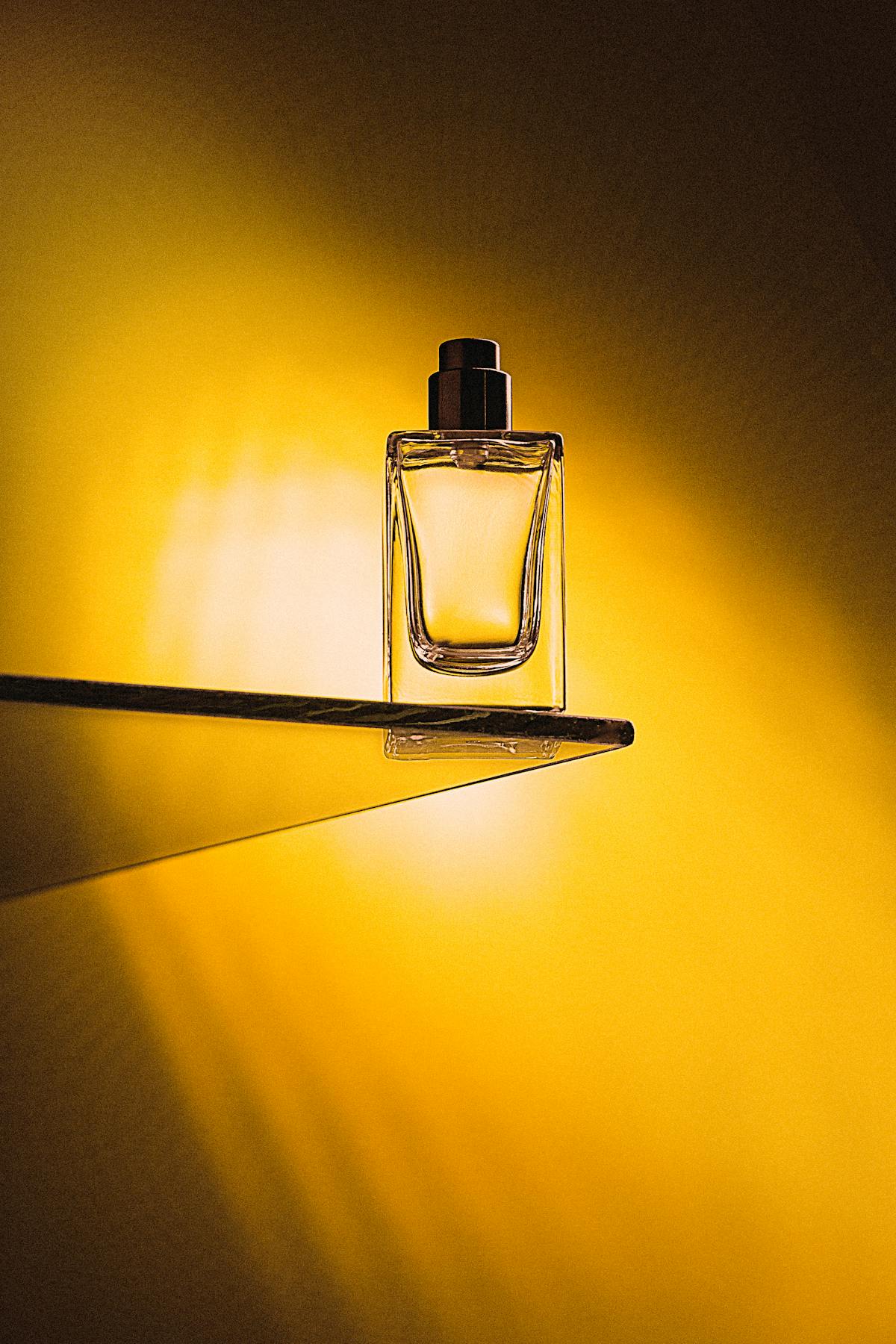 Perfume Background Photos, Download The BEST Free Perfume Background ...