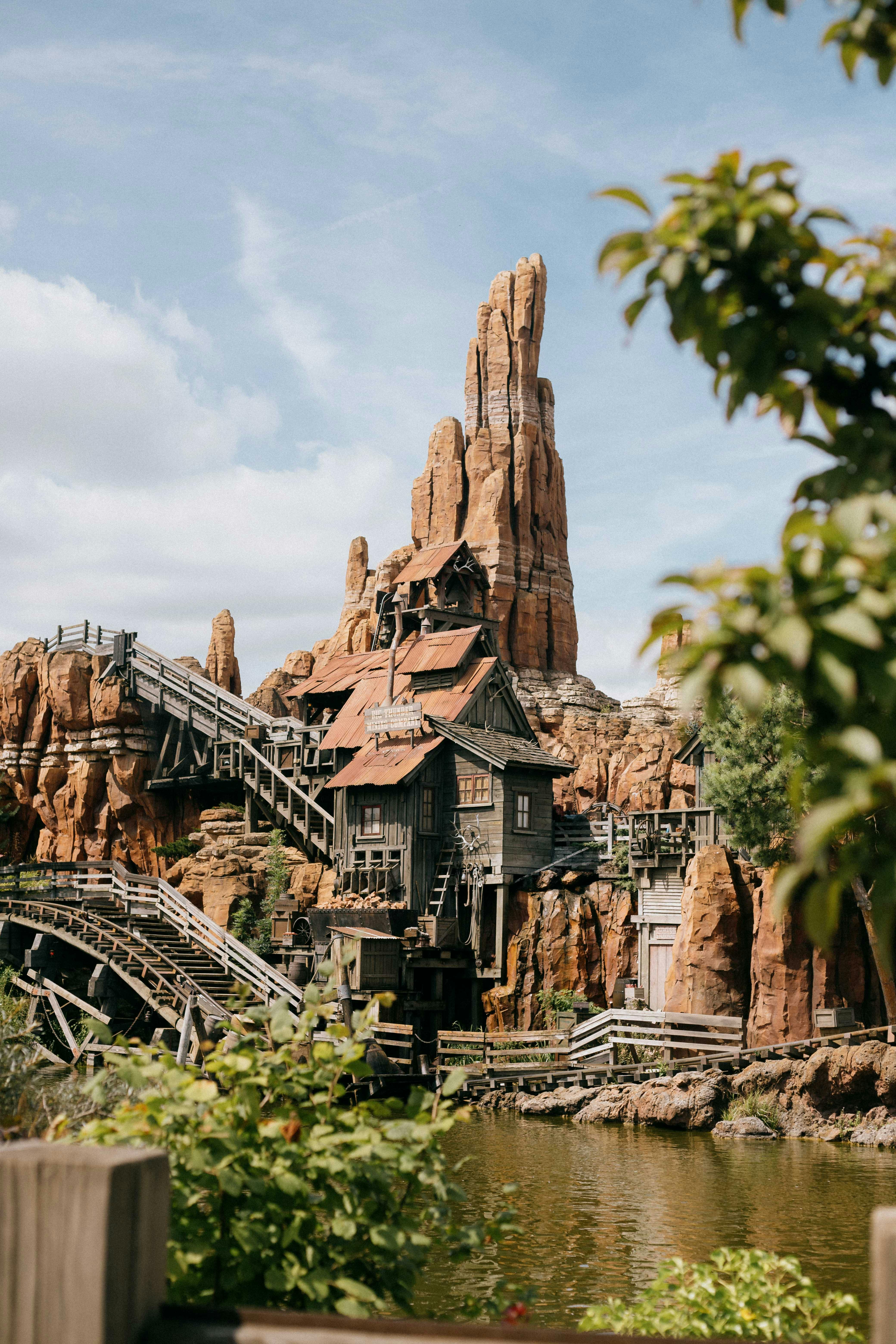 Majestic Rock Formations at Disneyland Paris · Free Stock Photo
