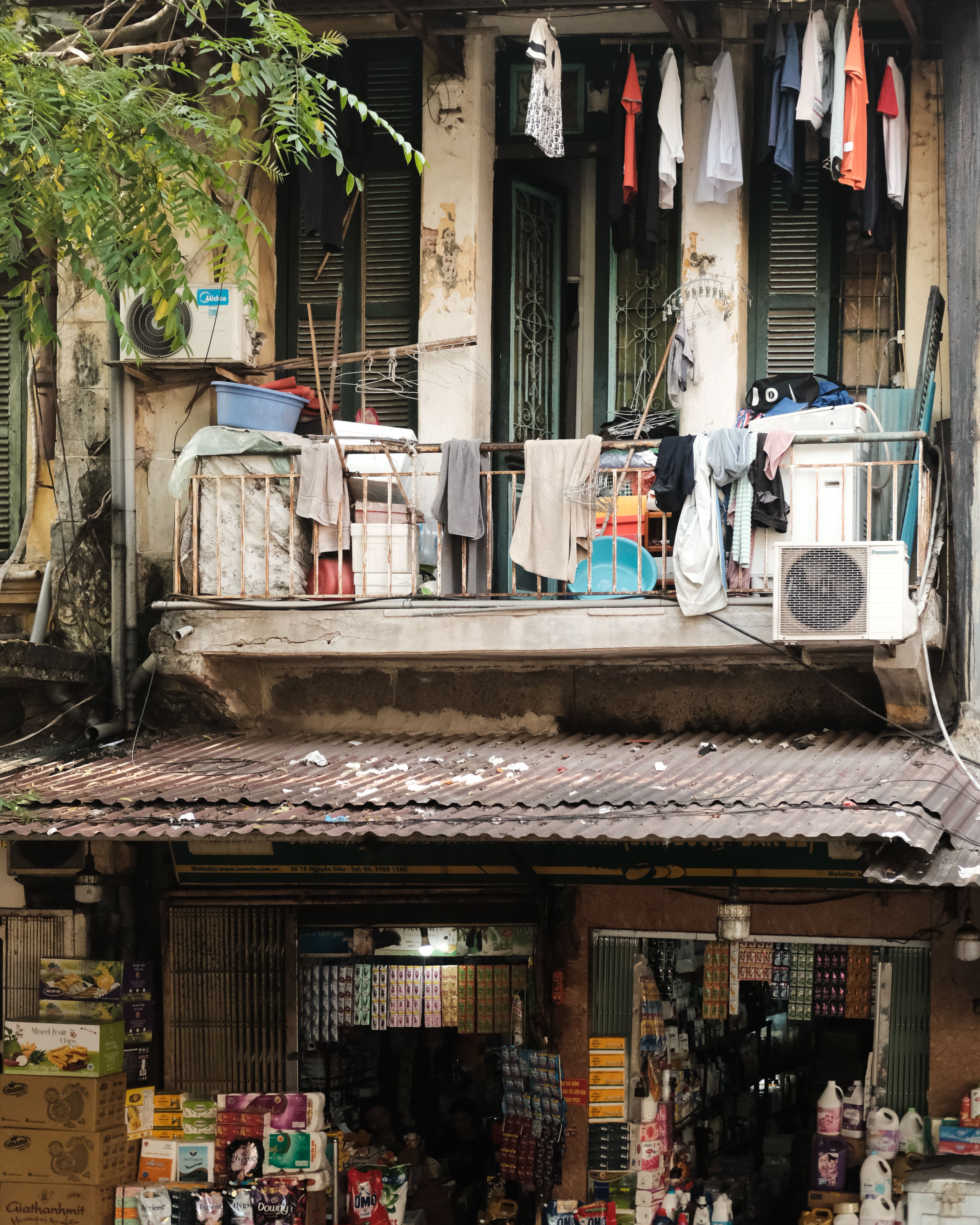 Asian Laundry Scene Photos, Download The BEST Free Asian Laundry Scene ...