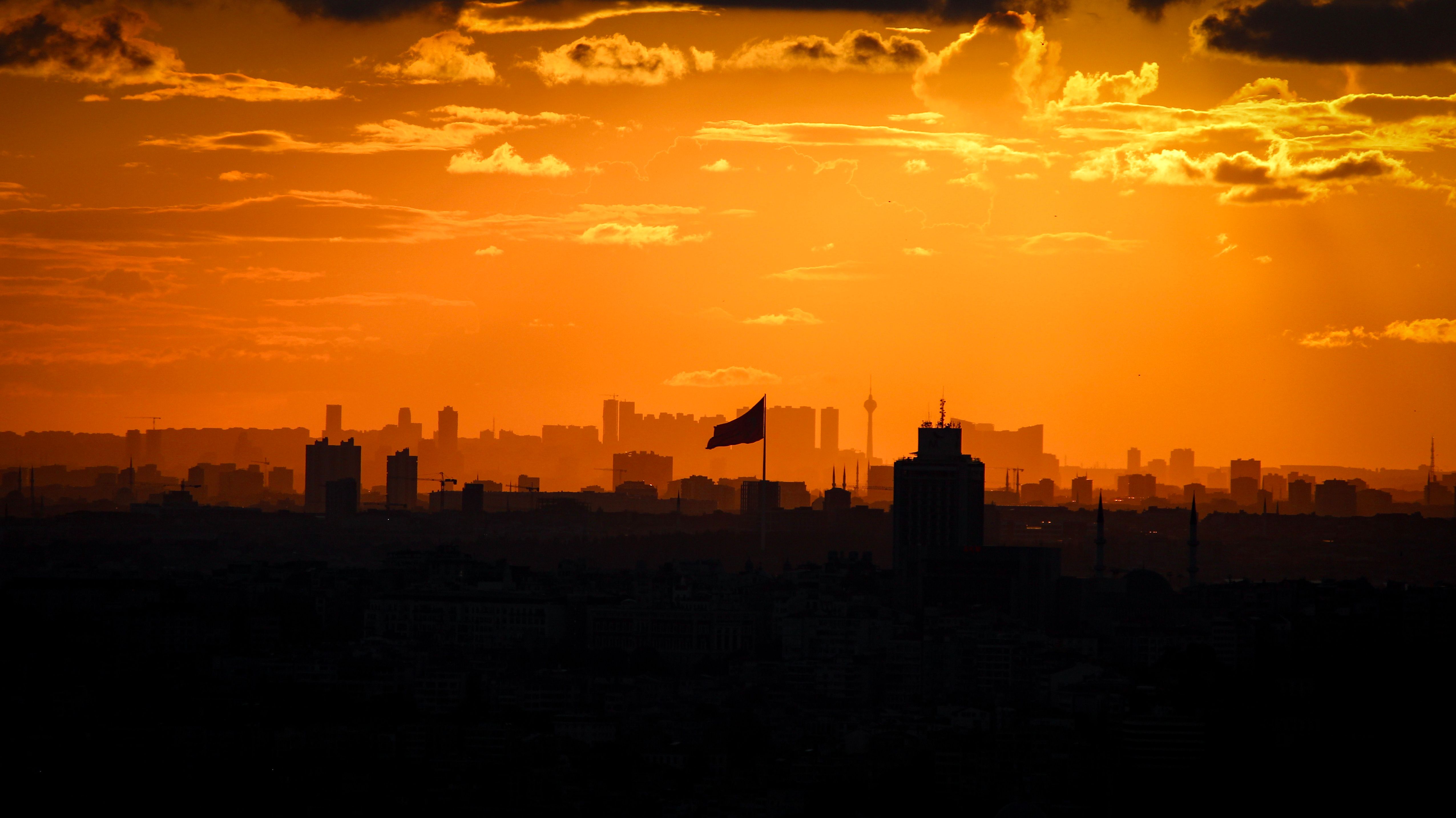 Stunning Istanbul Cityscape at Sunset · Free Stock Photo