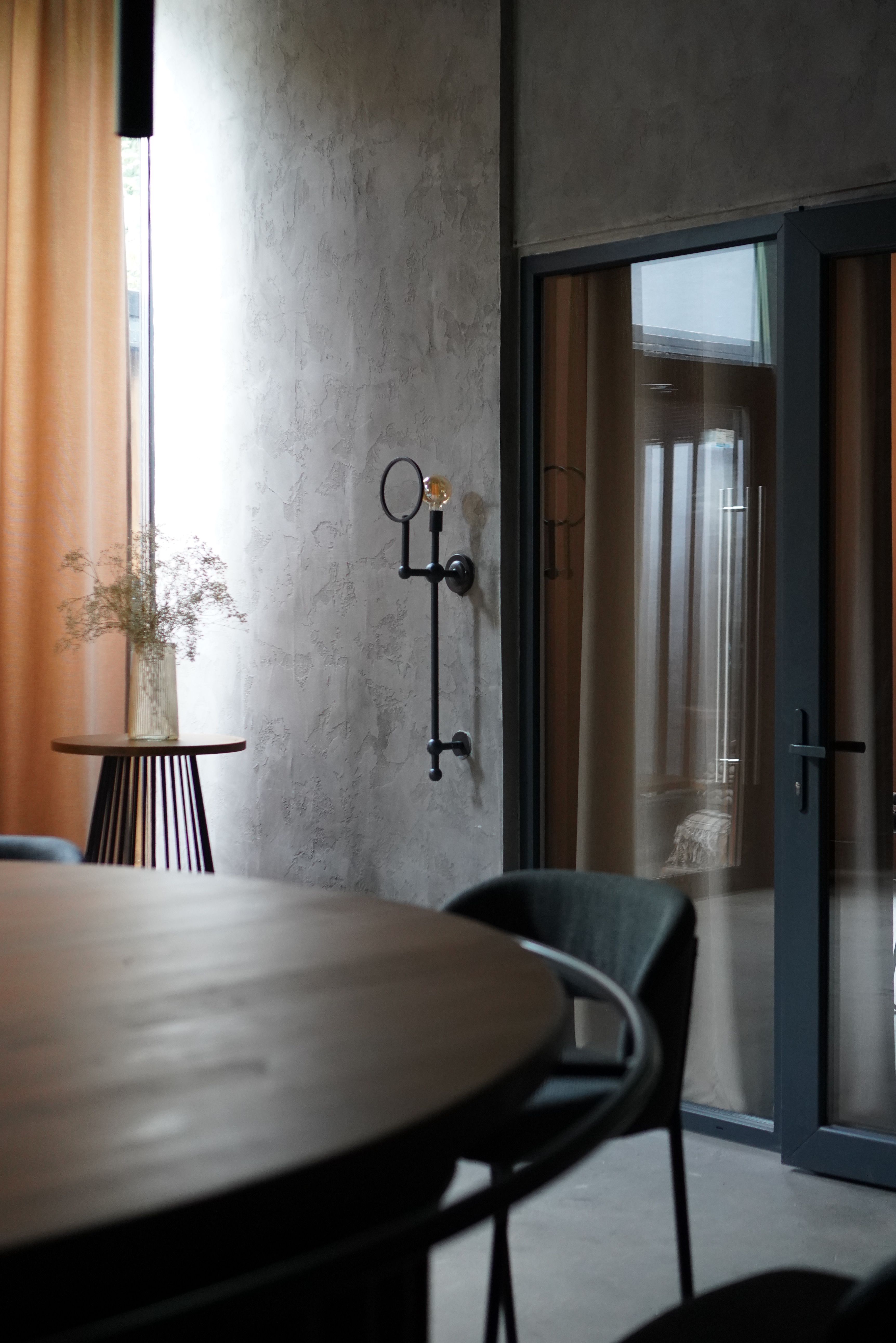 Stylish Interior with Minimalist Design Elements · Free Stock Photo
