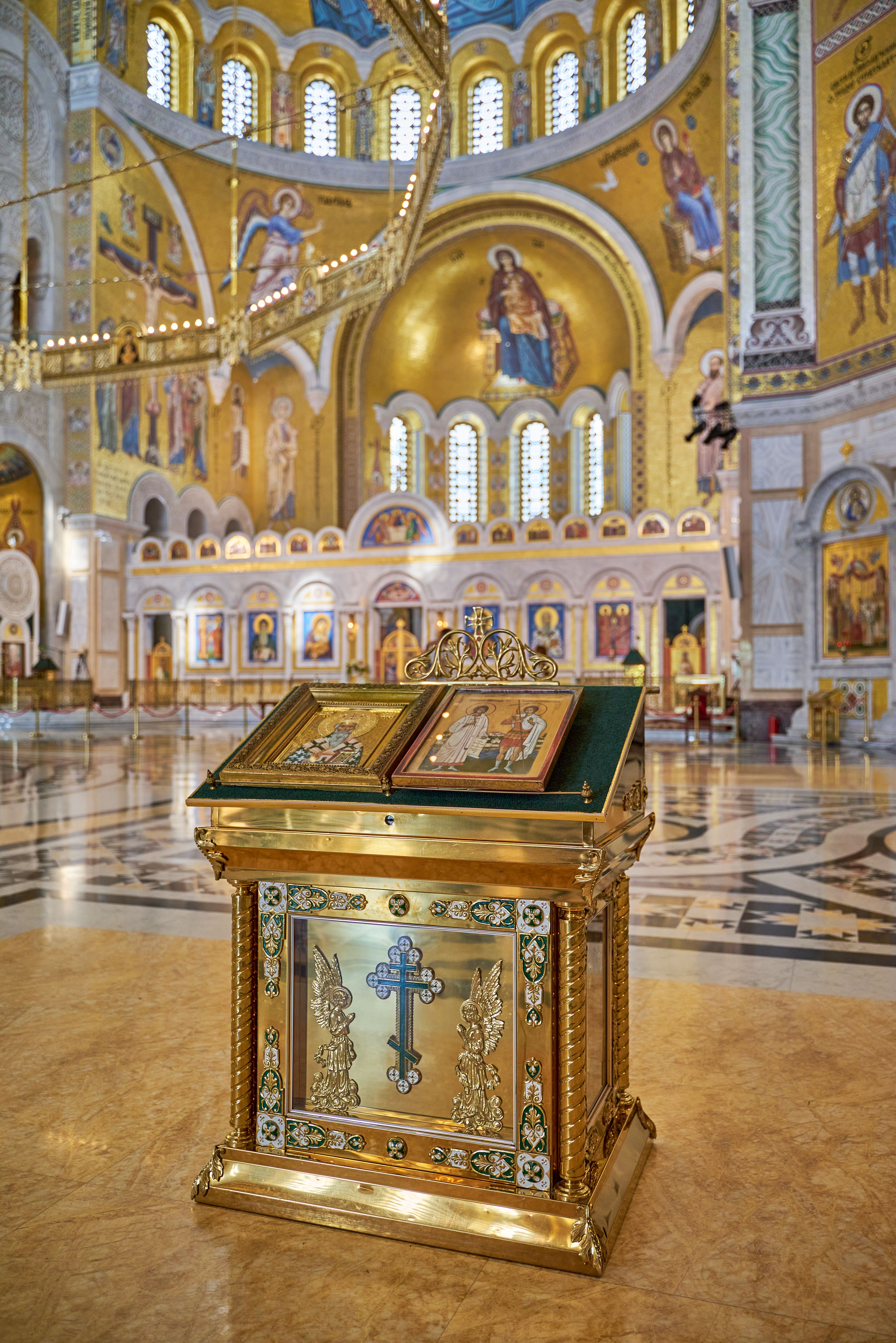 Stunning Interior of an Eastern Orthodox Church · Free Stock Photo