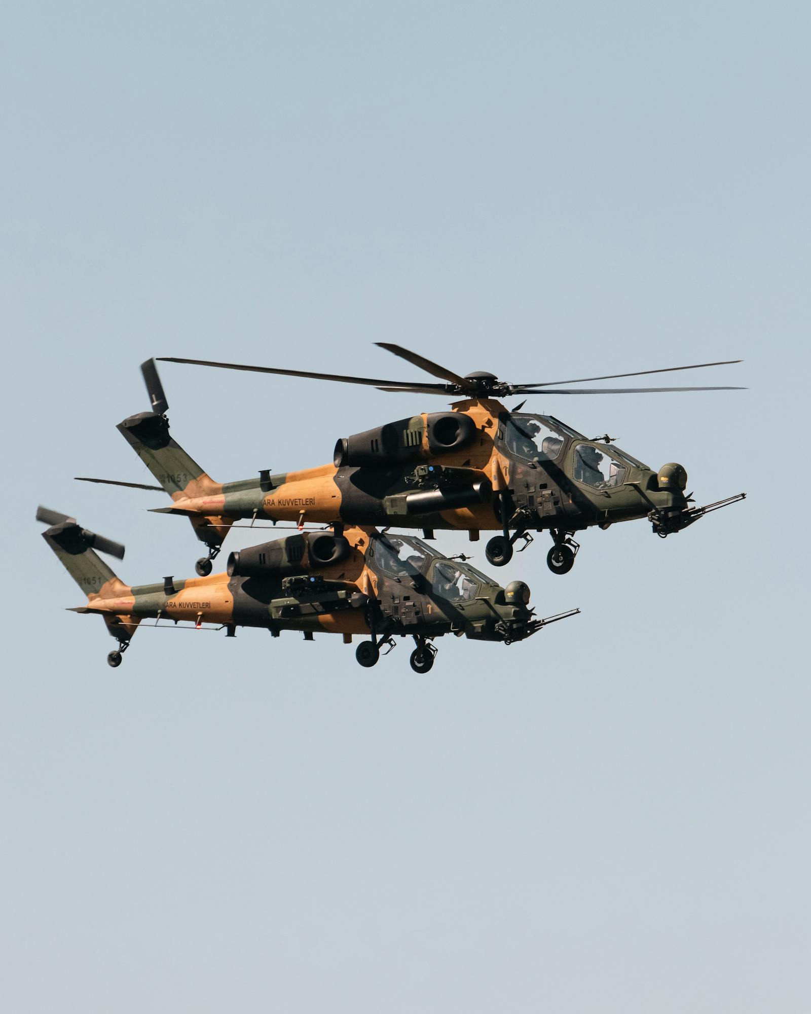 Helicopters Photos, Download The BEST Free Helicopters Stock Photos ...