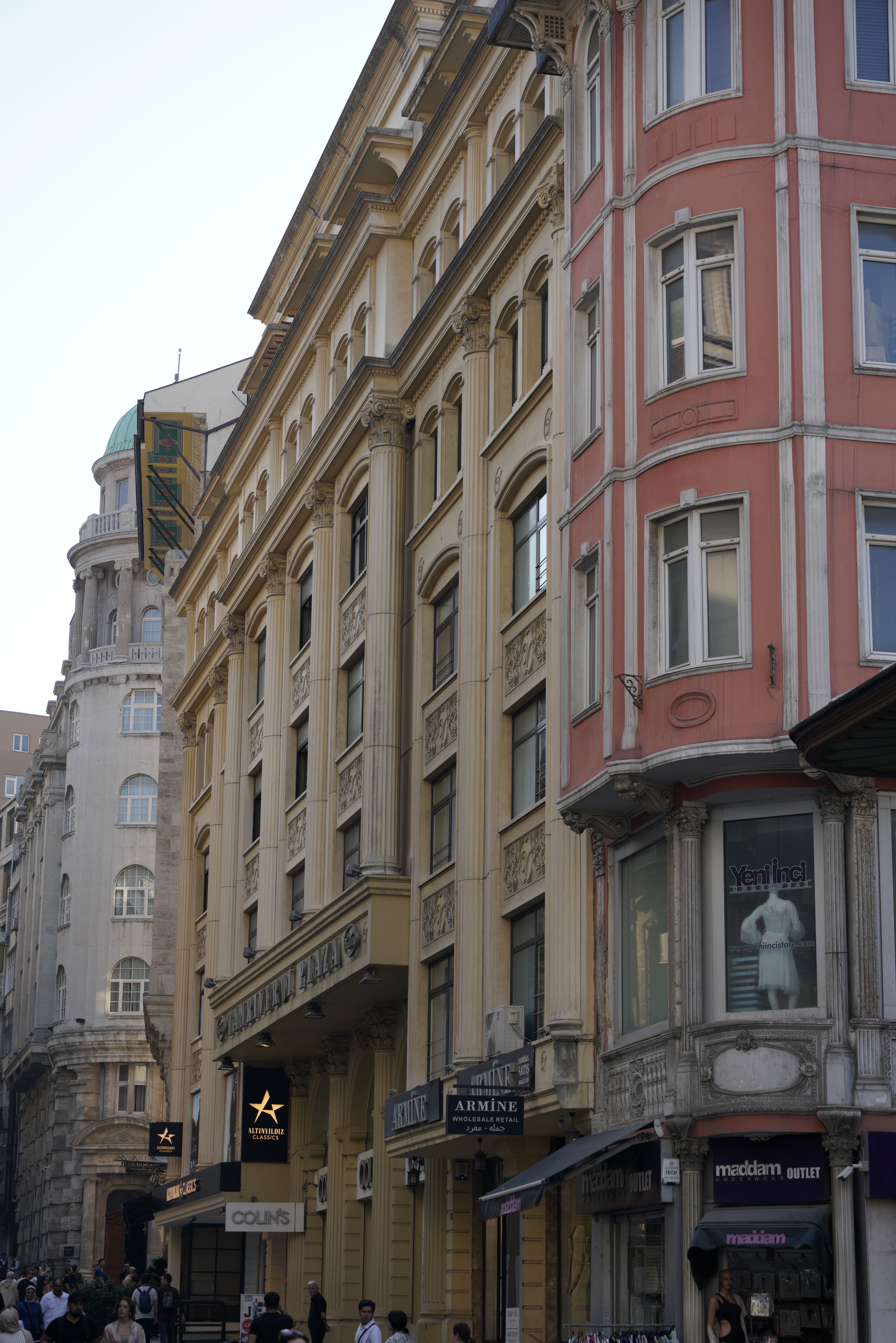 Historic European Street with Colorful Buildings · Free Stock Photo
