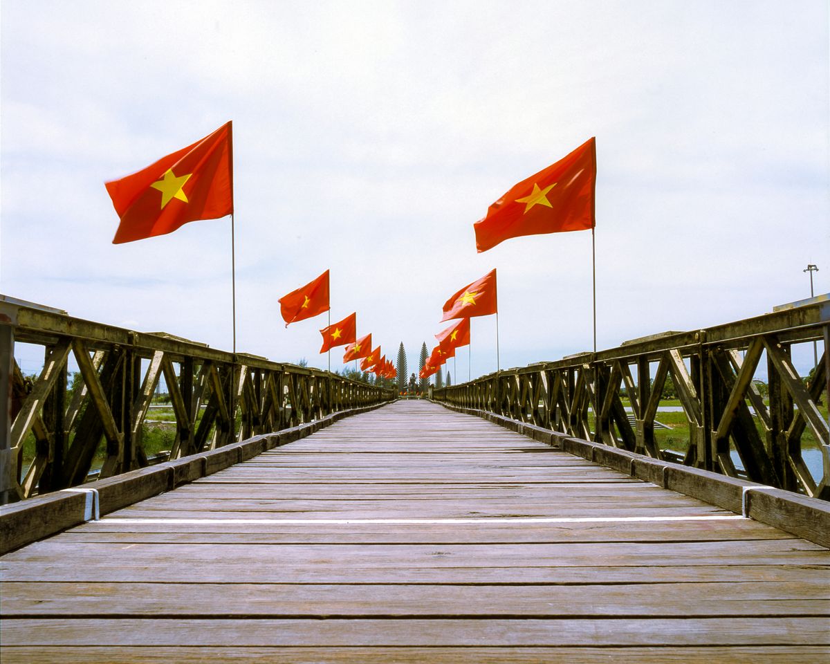 Understanding Vietnamese Đồng: Currency Guide for Travelers