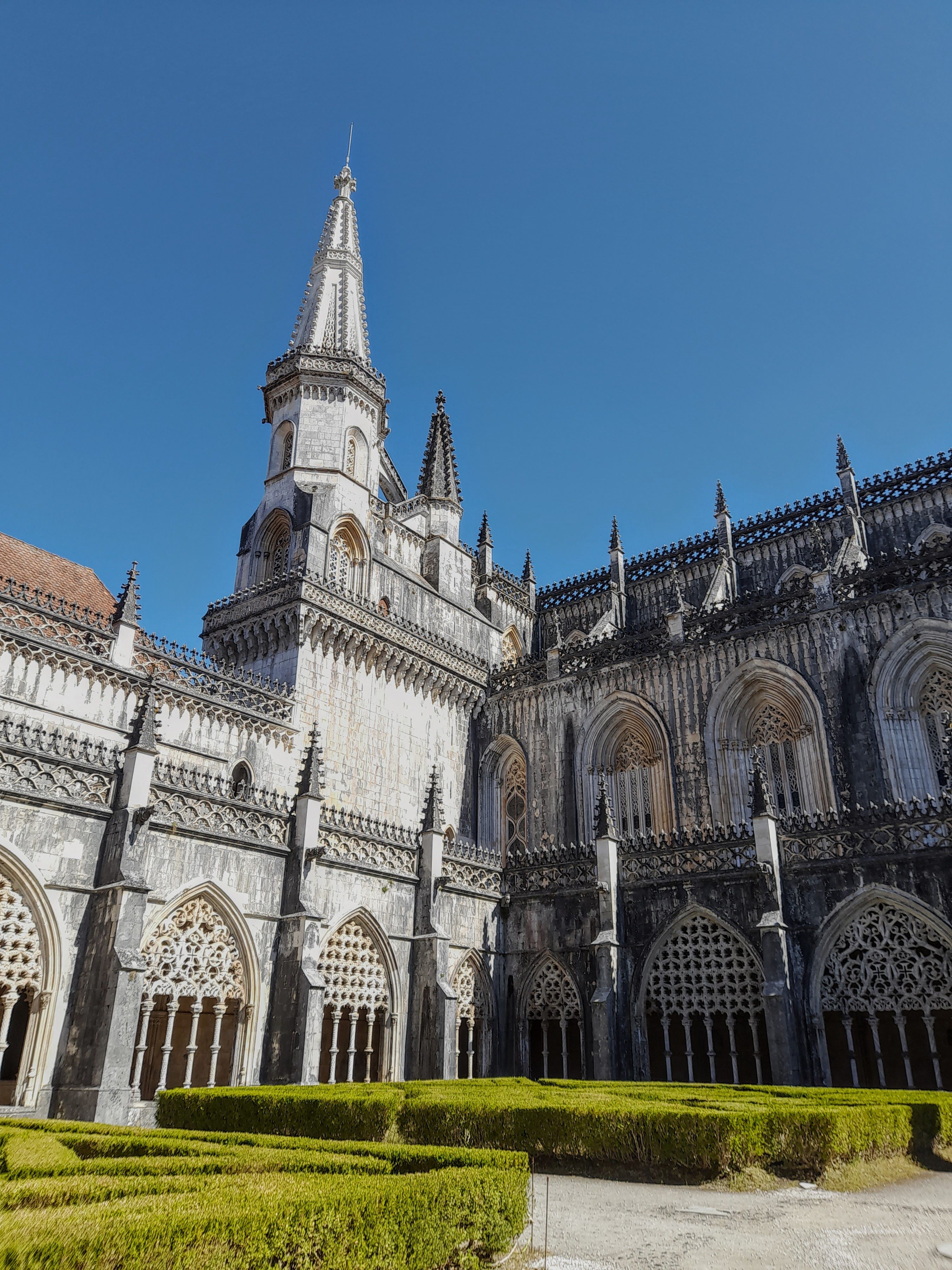 Stunning Exterior of Batalha Monastery in Portugal · Free Stock Photo