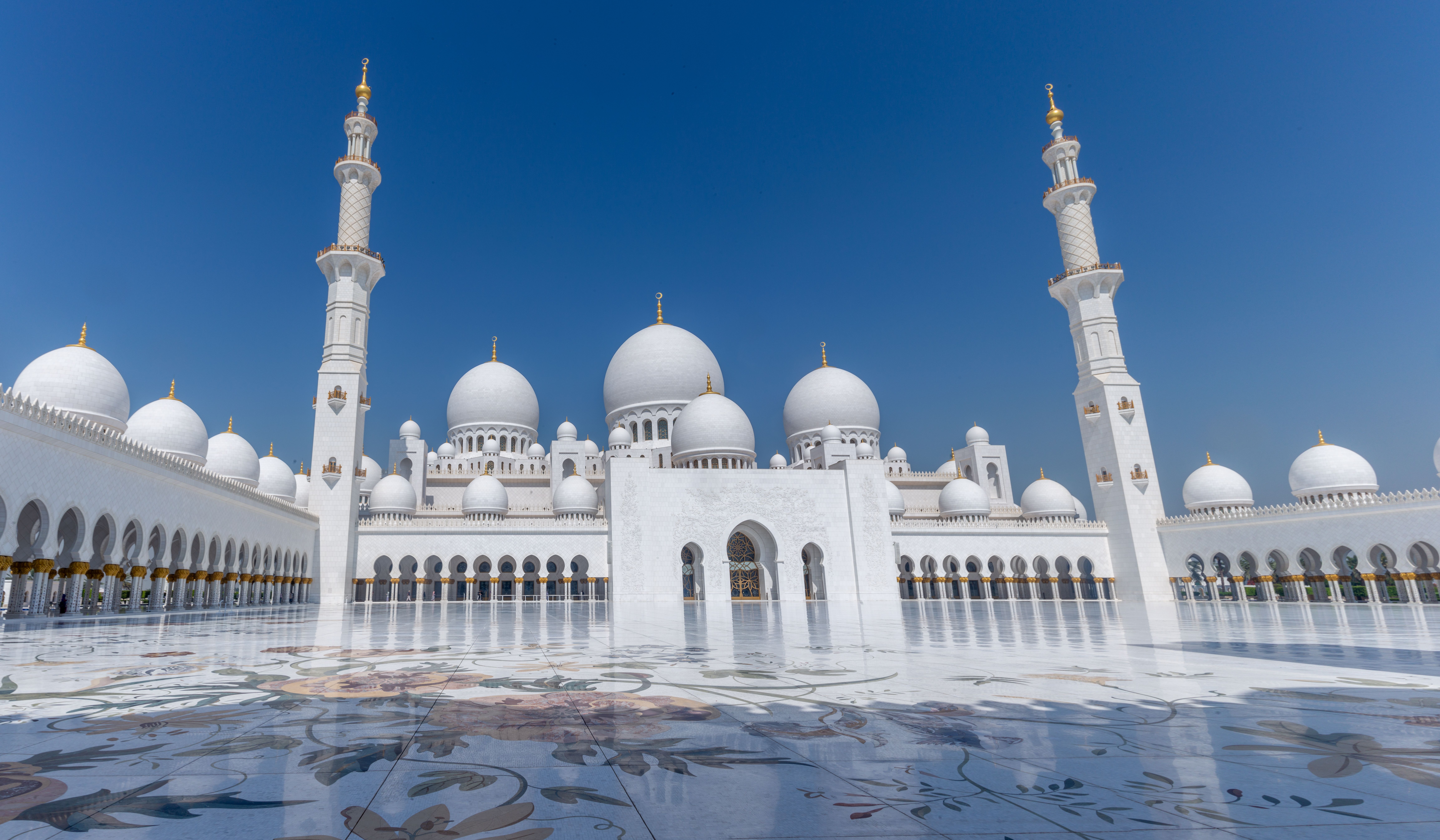 Impresionante Arquitectura De La Gran Mezquita Sheikh Zayed · Foto de ...