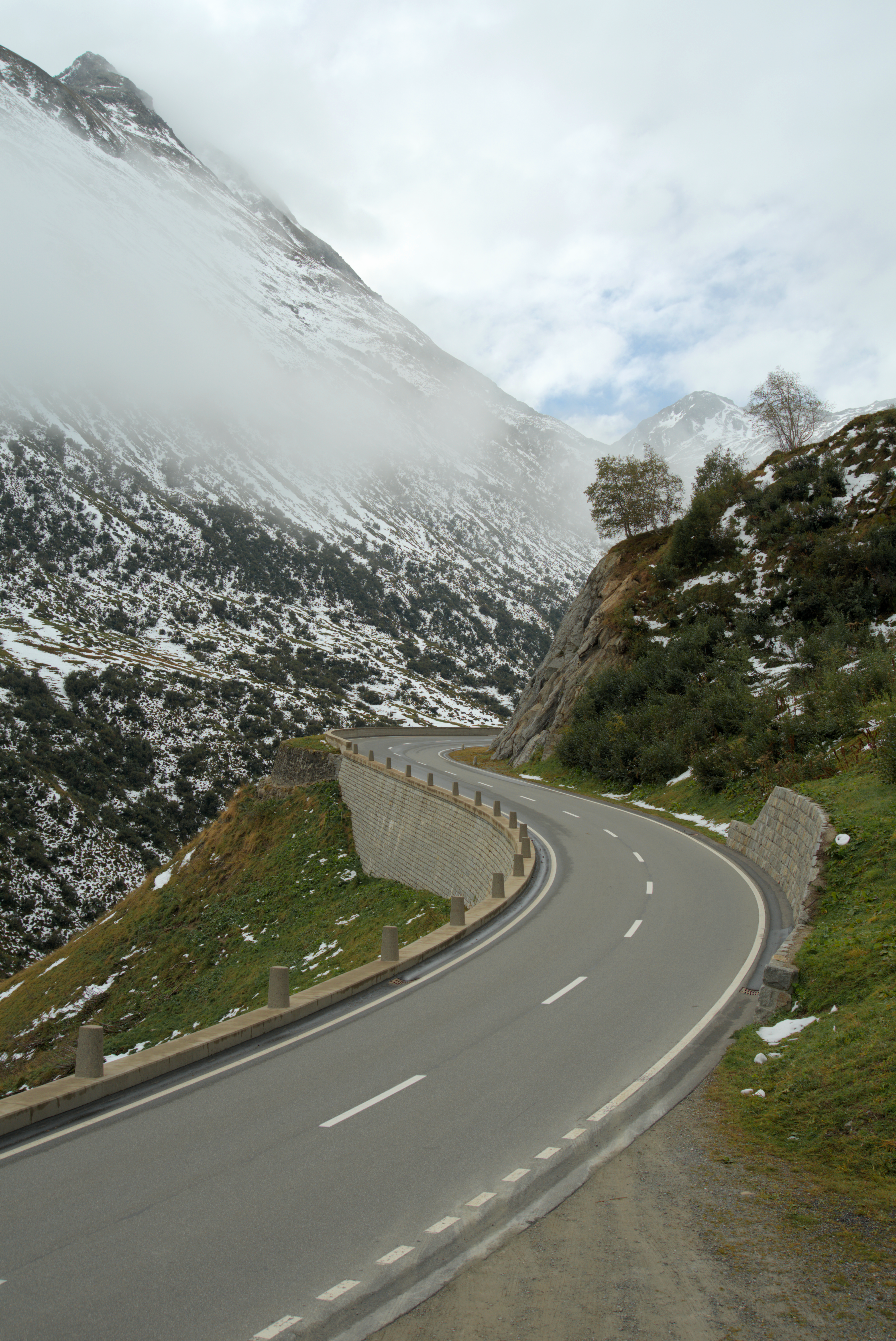 Scenic Alpine Road in Davos, Switzerland · Free Stock Photo