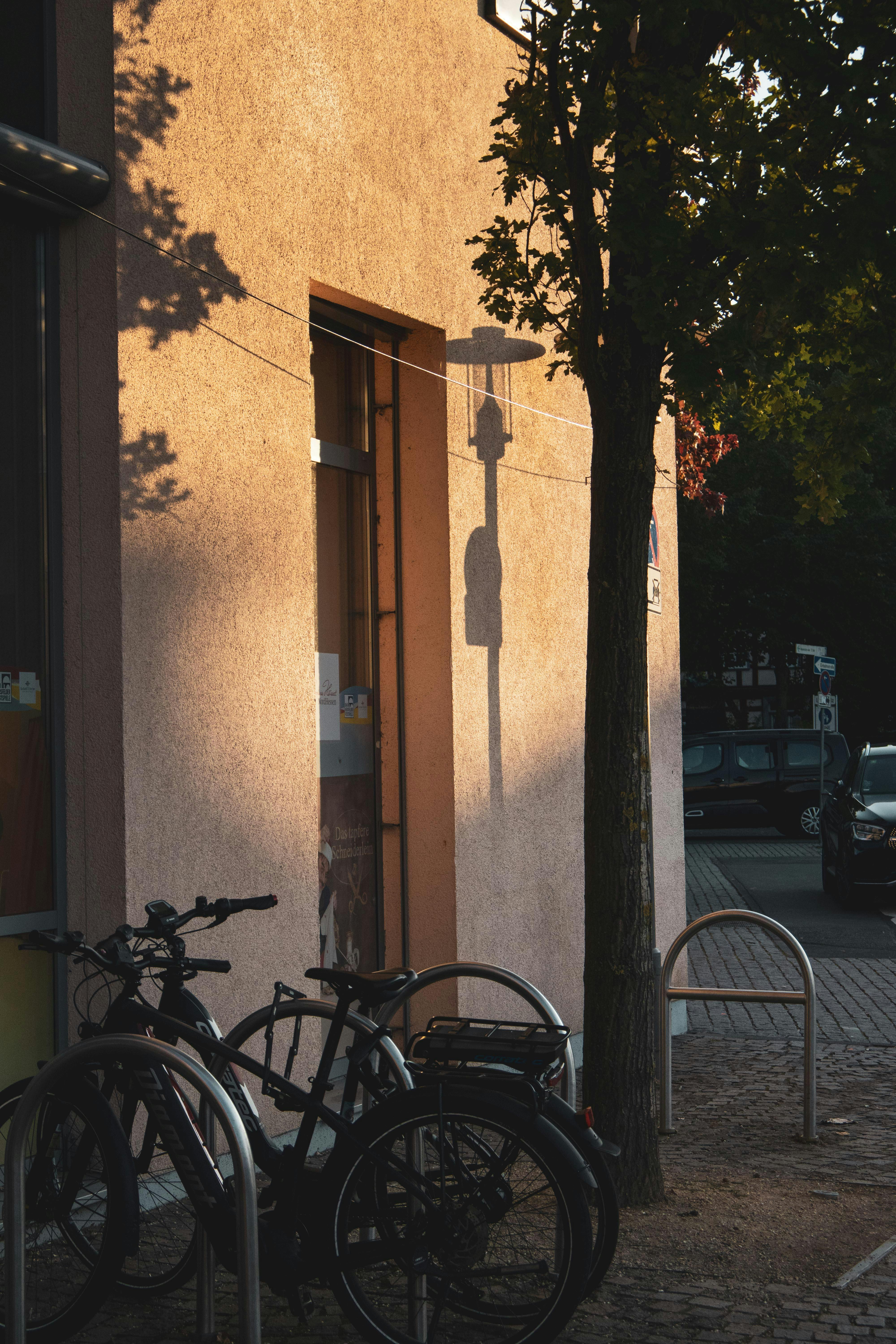 Golden Hour Street Scene with Bicycles · Free Stock Photo