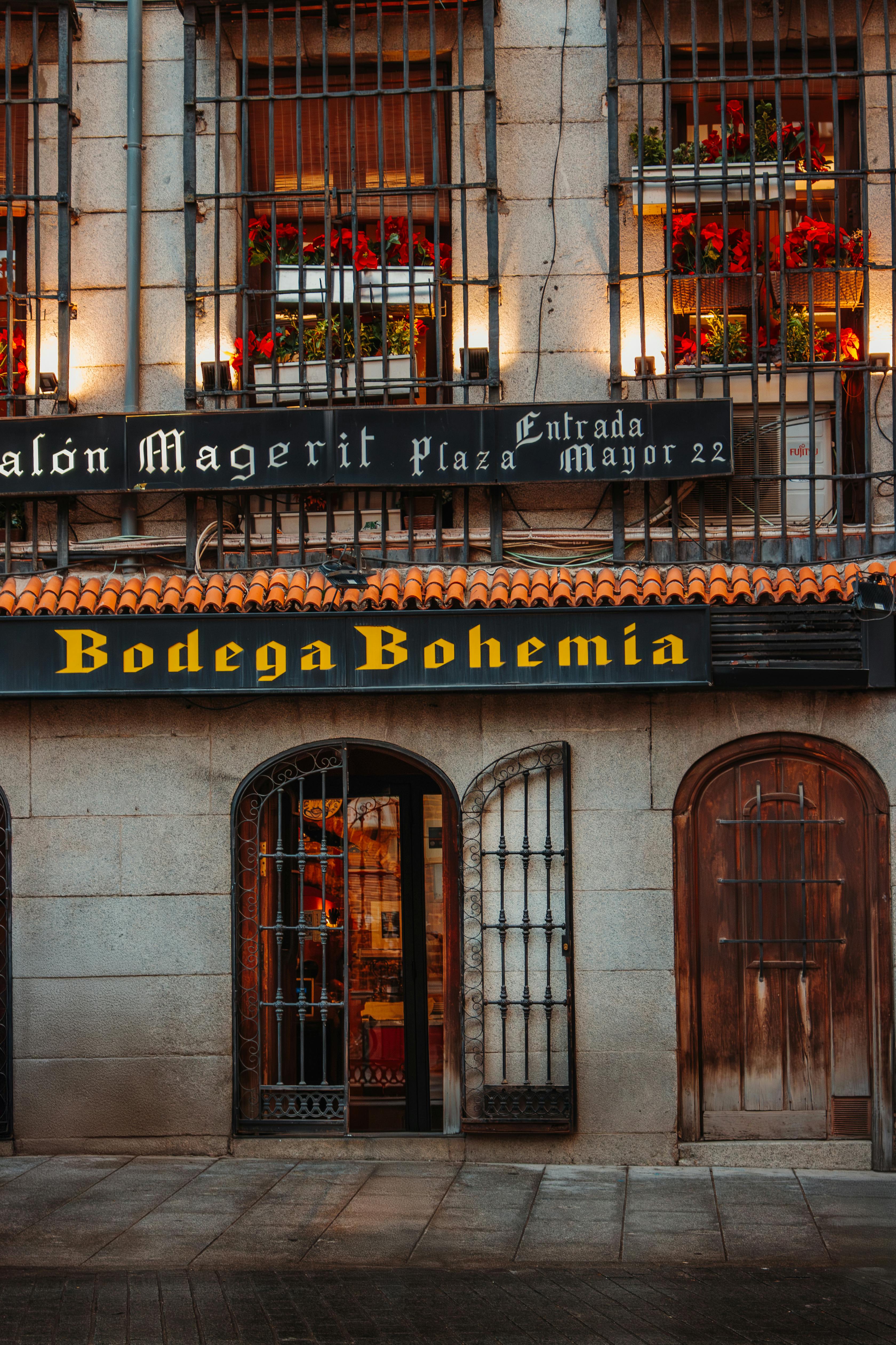 Bodega Retro Photos, Download The BEST Free Bodega Retro Stock Photos ...