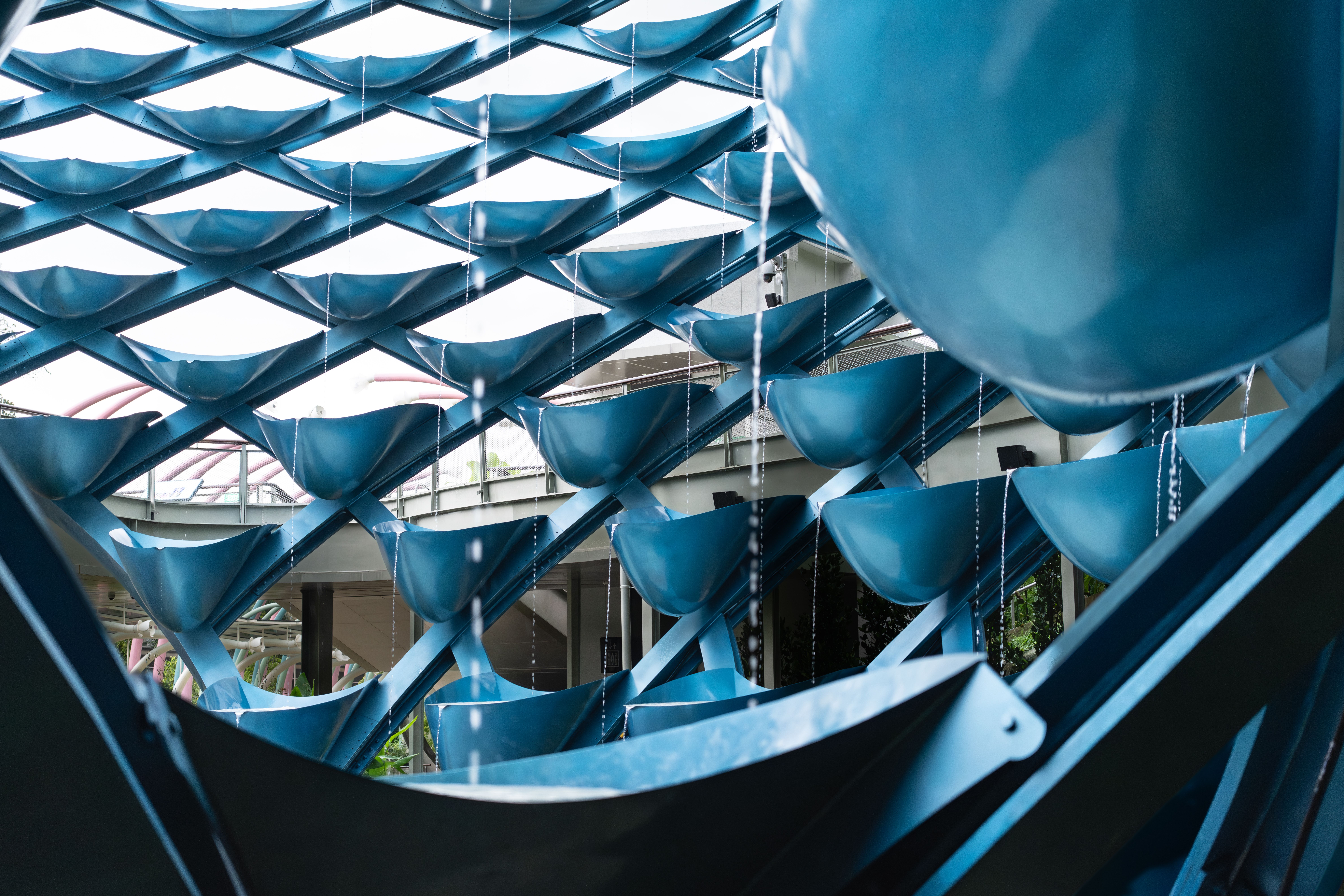 Modern Architectural Water Feature in Singapore · Free Stock Photo