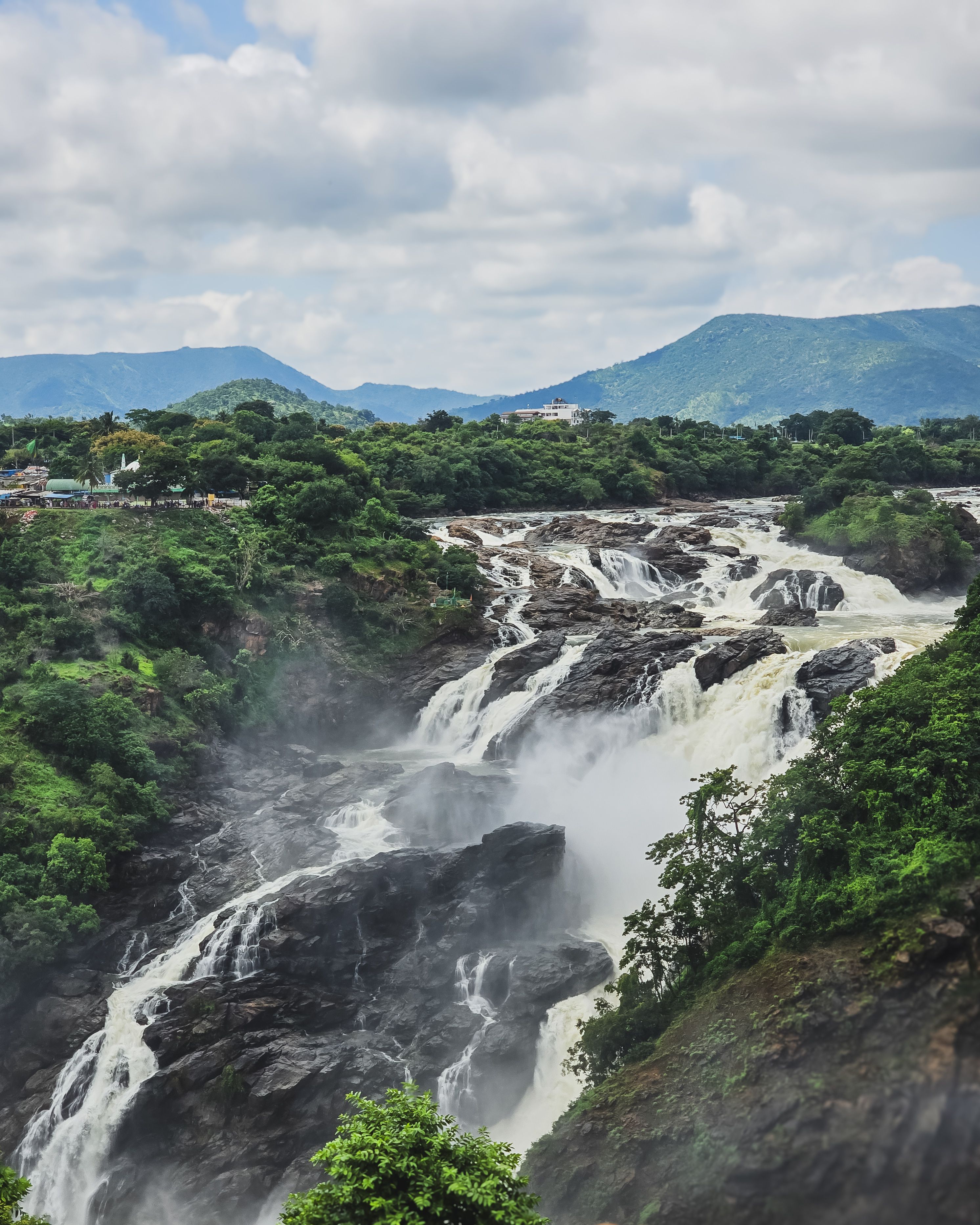 Majestic View of Shivasamudram Waterfalls · Free Stock Photo